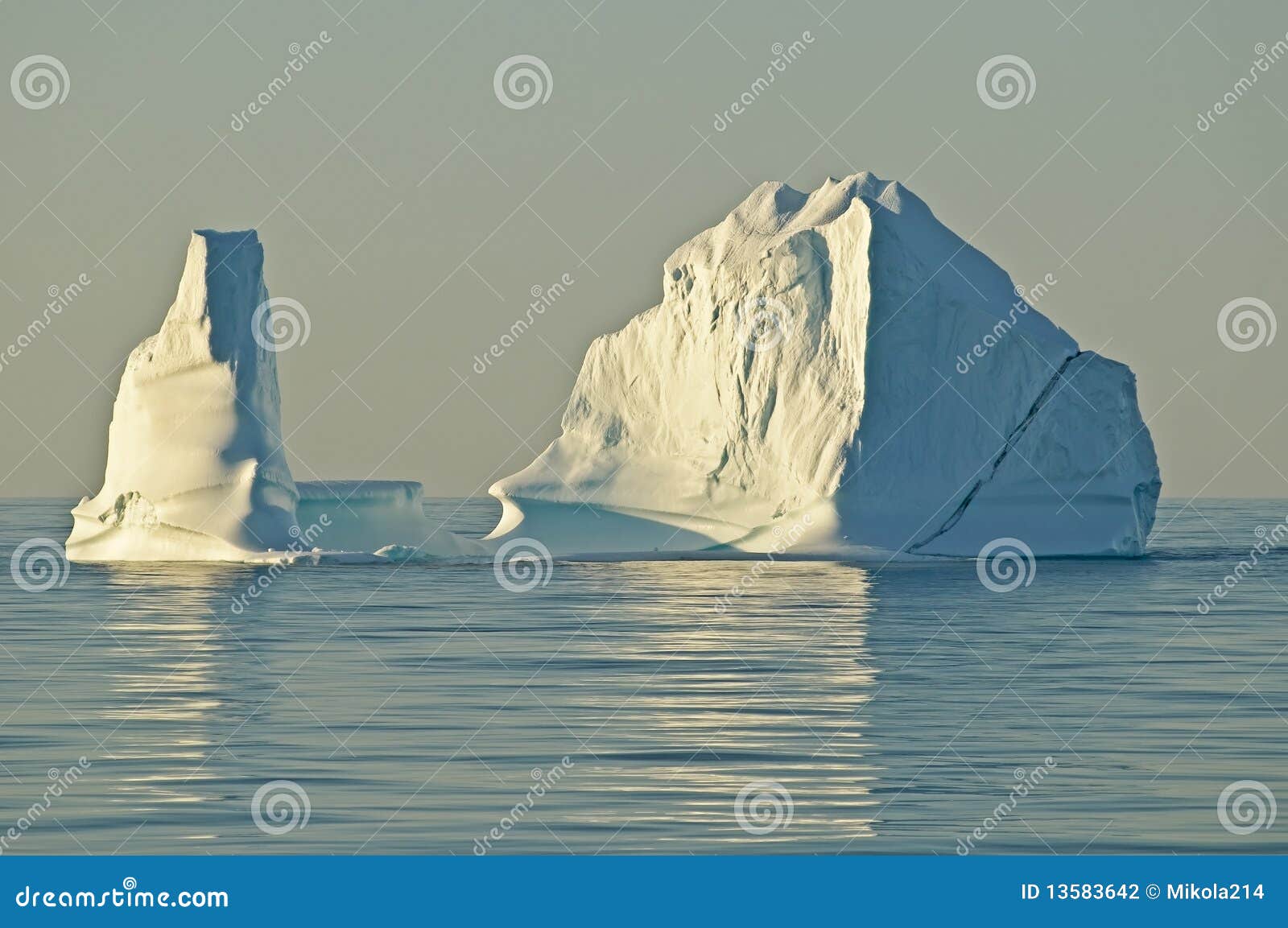 Isberg arkivfoto. Bild av konst, berg, utomhus, polart - 13583642