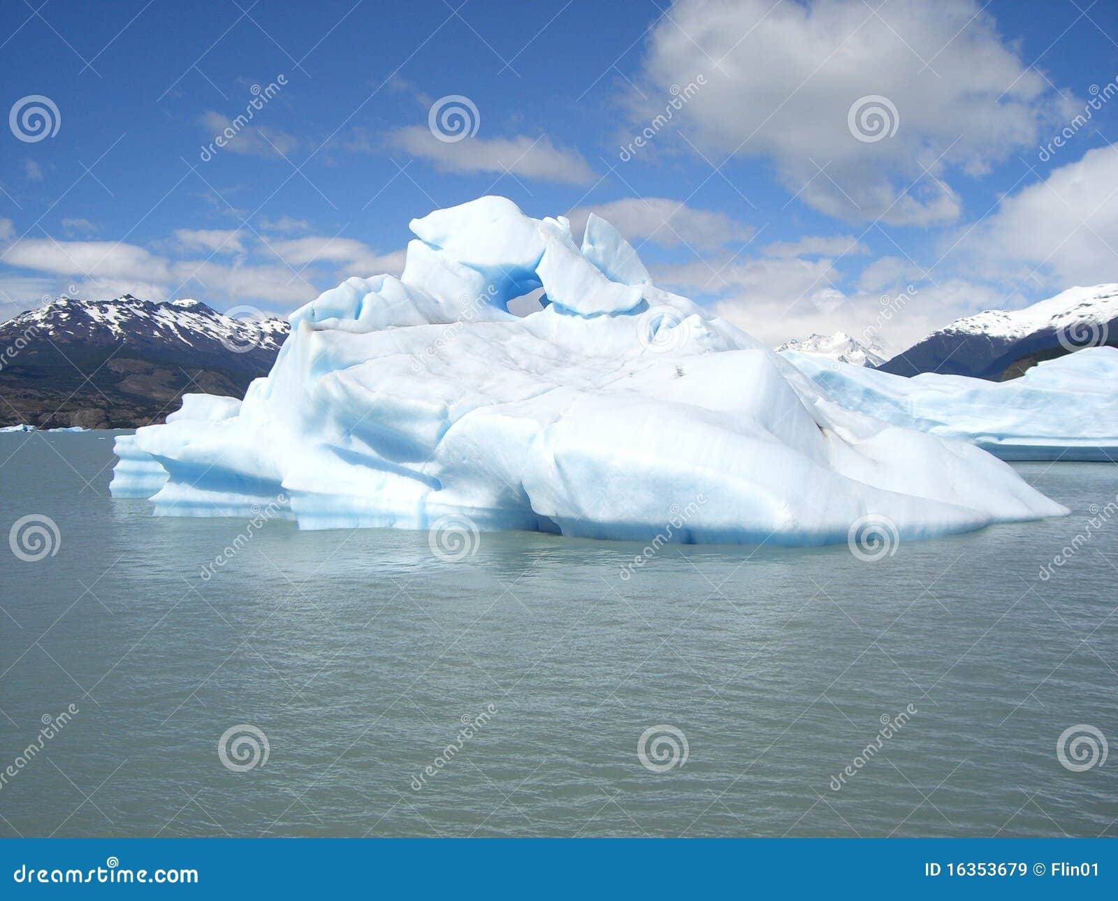 Isberg fotografering för bildbyråer. Bild av isberg, patagoni - 16353679
