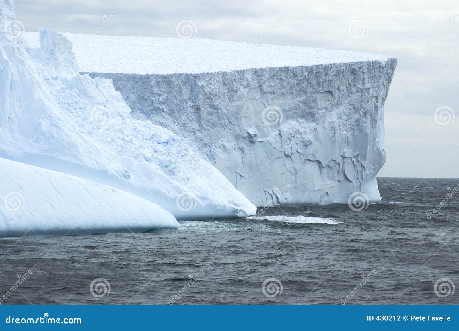 Isberg arkivfoto. Bild av platta, snö, antarktisk, monolit - 430212