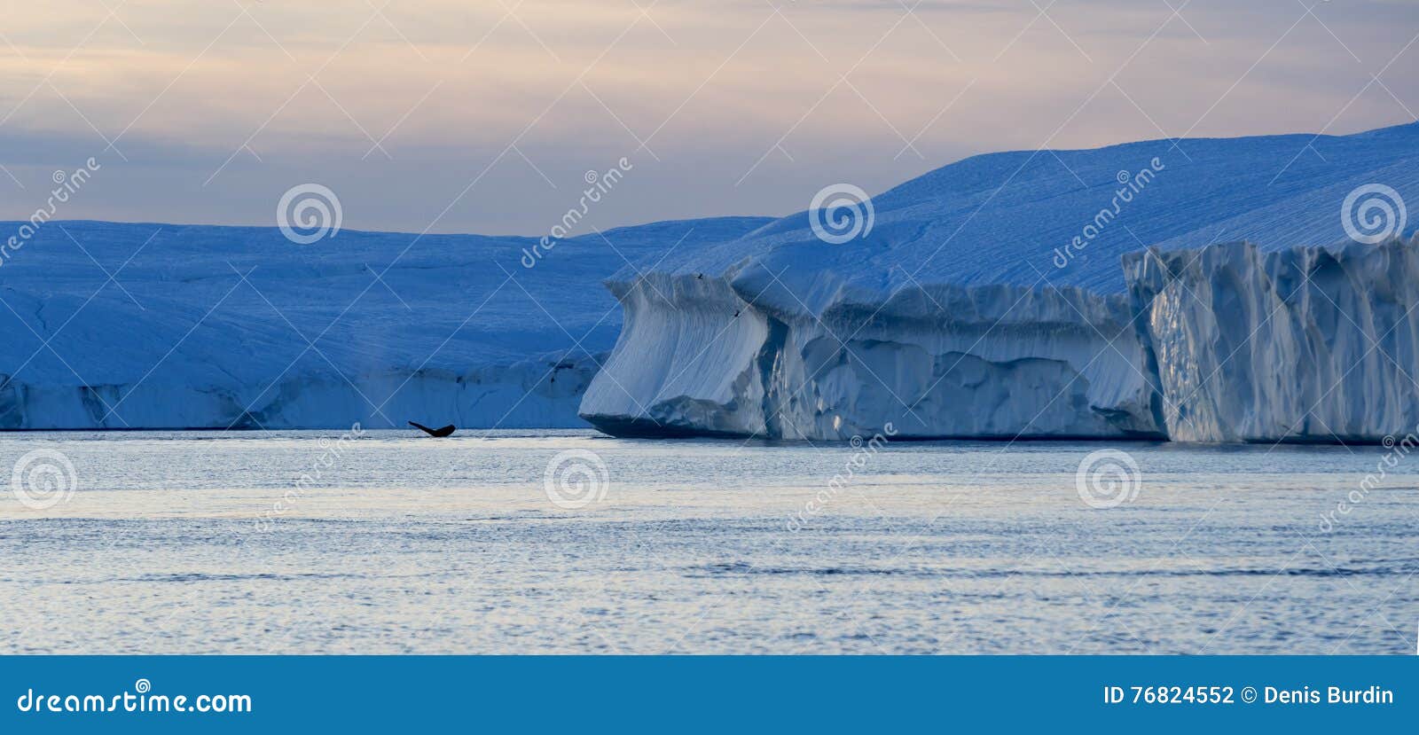 Isberg arkivfoto. Bild av smältning, kallt, mäta, hydrosfär - 76824552