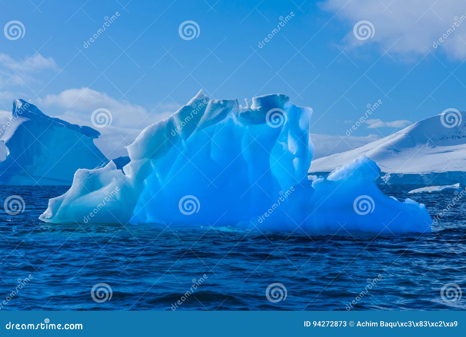 Isberg fotografering för bildbyråer. Bild av bakgrund - 94272873