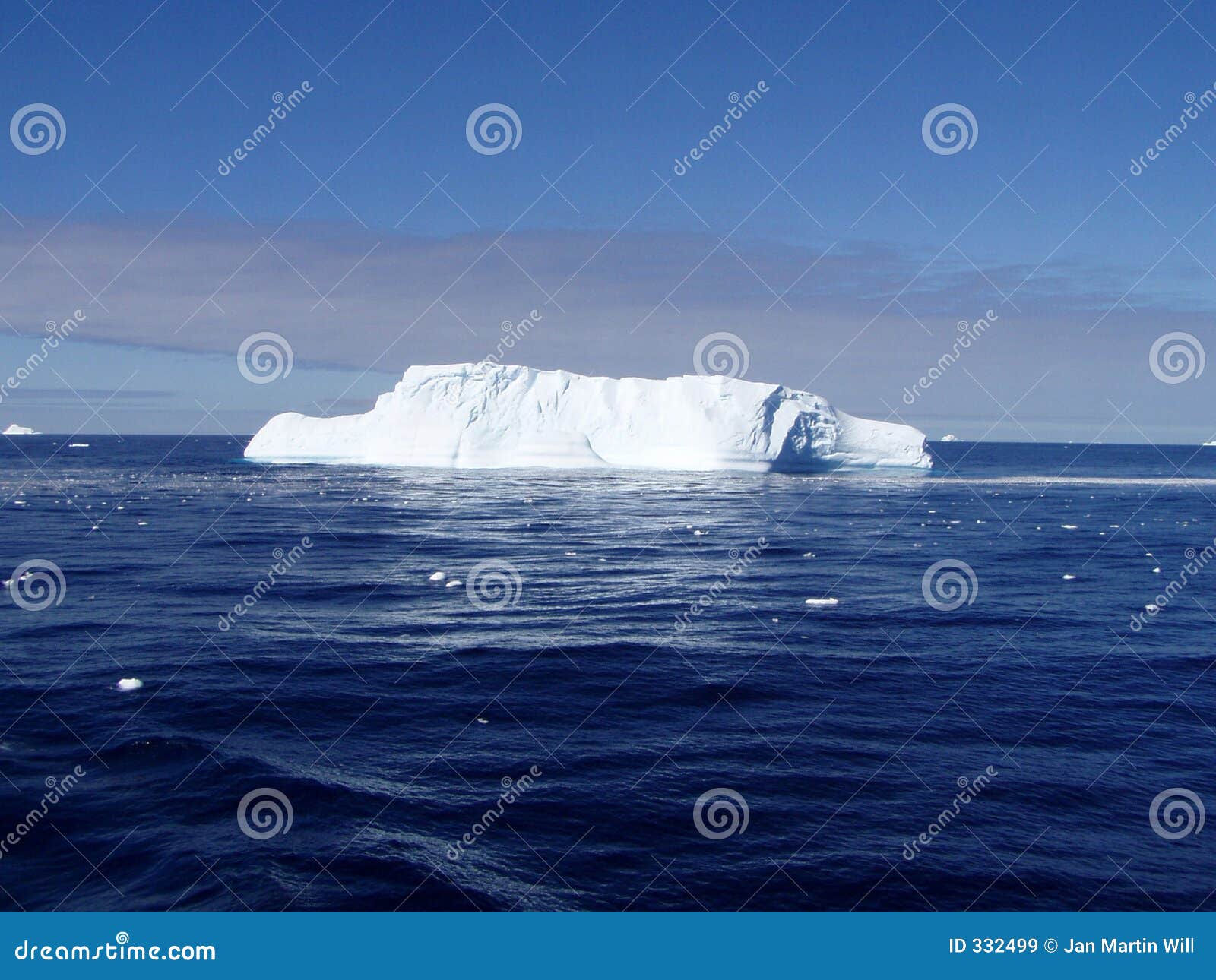 Isberg viii fotografering för bildbyråer. Bild av berg - 332499