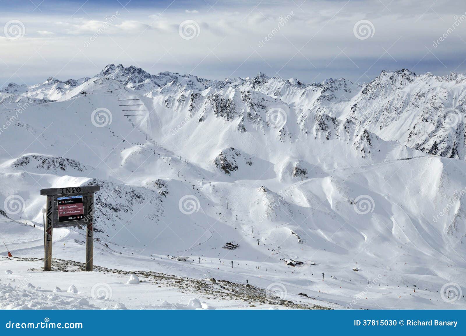Ischgl Ski Resort editorial image. Image of holiday, blue - 37815030