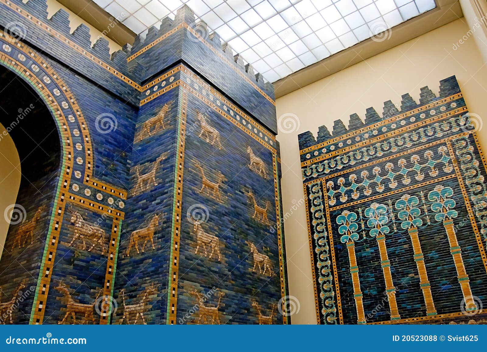 Ishtar Gate editorial stock photo. Image of iraq, animal - 20523088