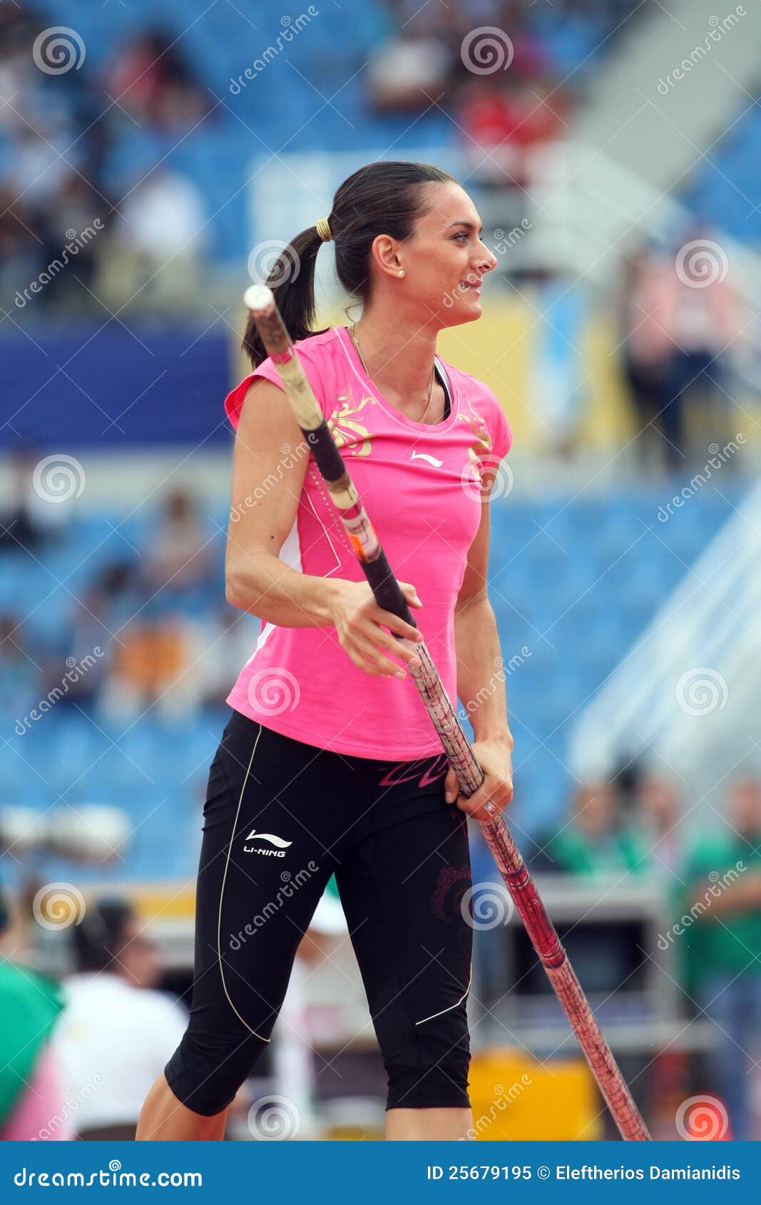 Isinbayeva yelena 编辑类图片. 图片 包括有 俄语, 限额, 竞争, 奖牌, 体育运动 - 25679195