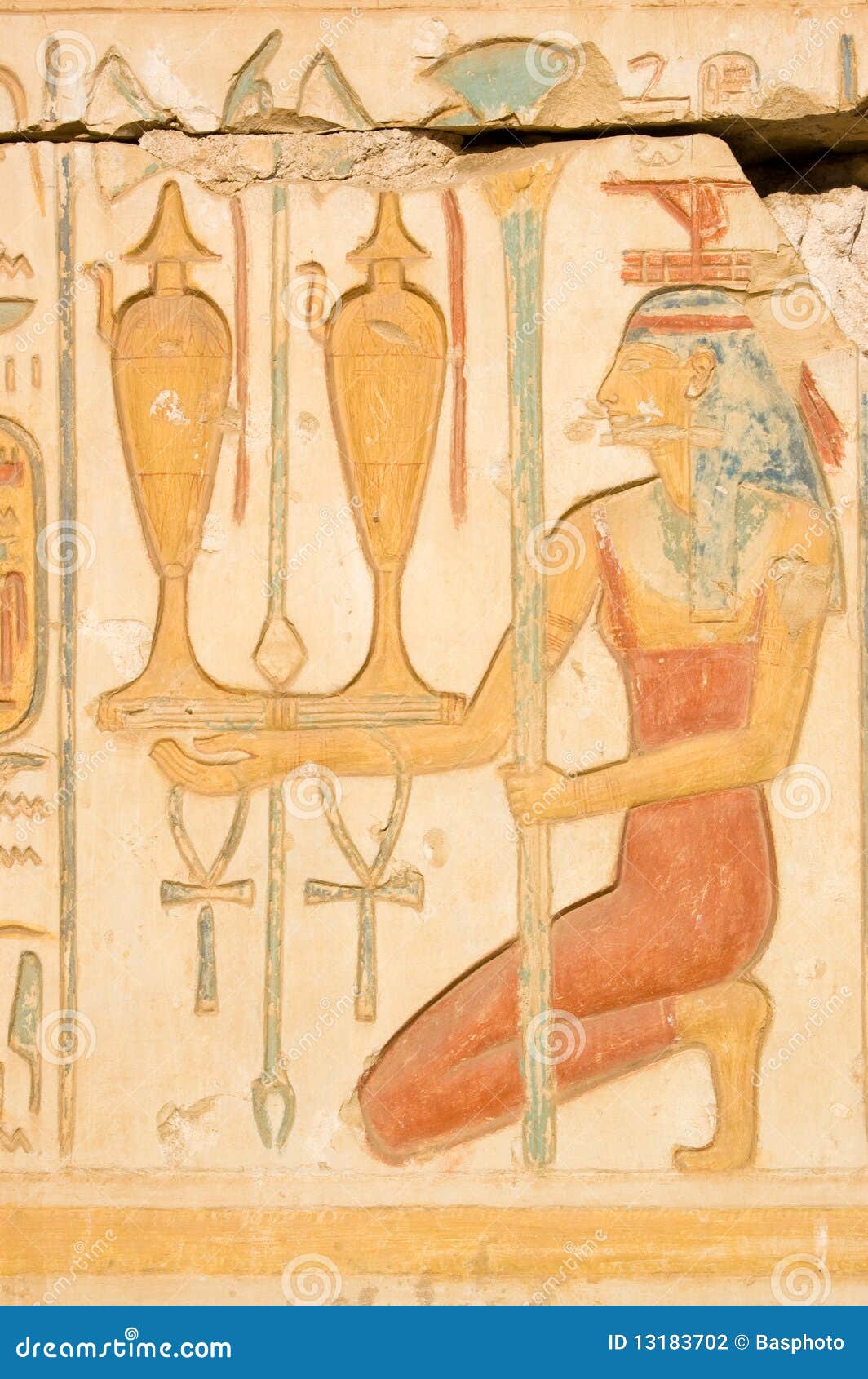 ISIS Rosso Con Vino, Egitto Antico Fotografia Stock - Immagine di ...