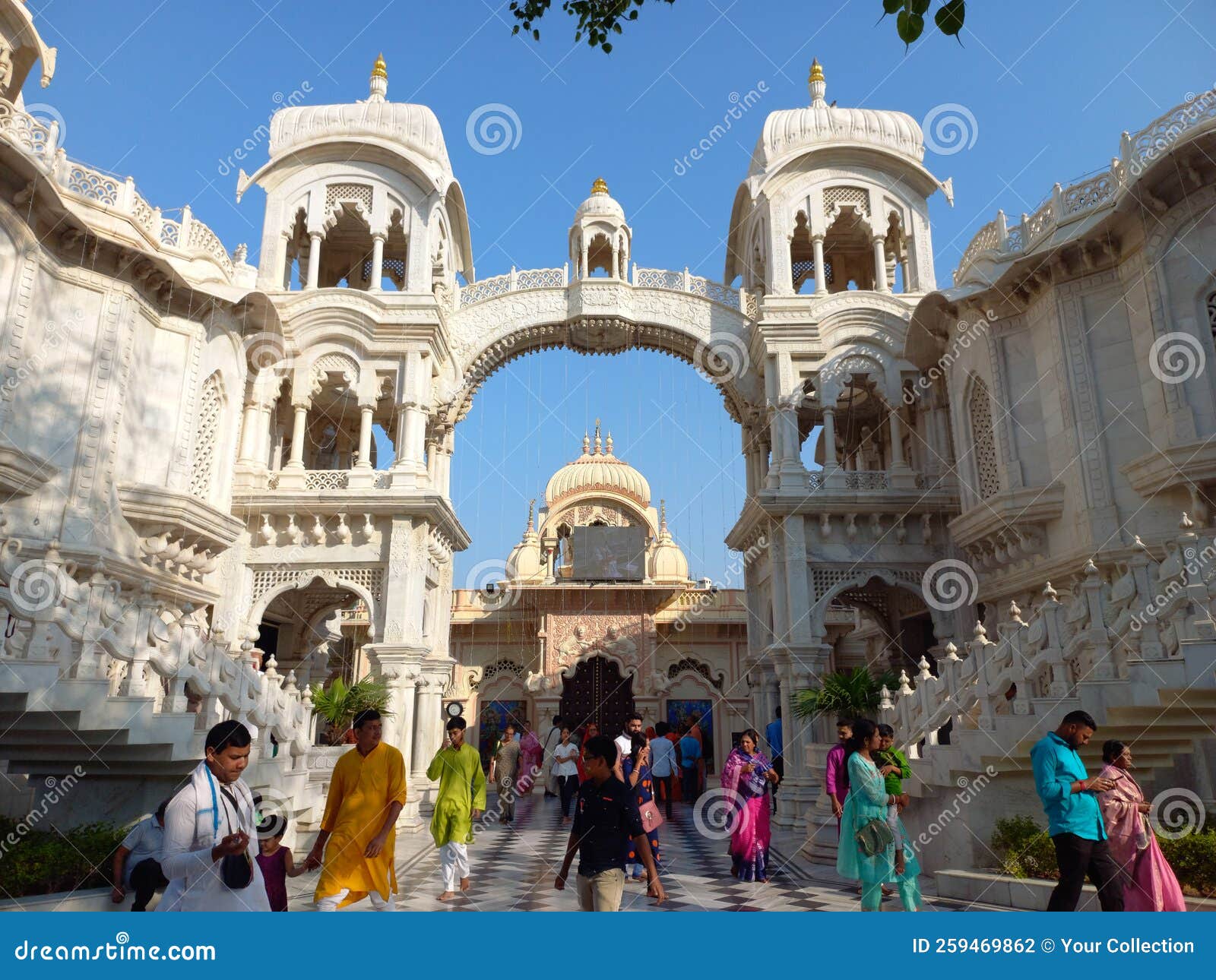 Iskcon Temple vrindavan editorial photography. Image of town - 259469862