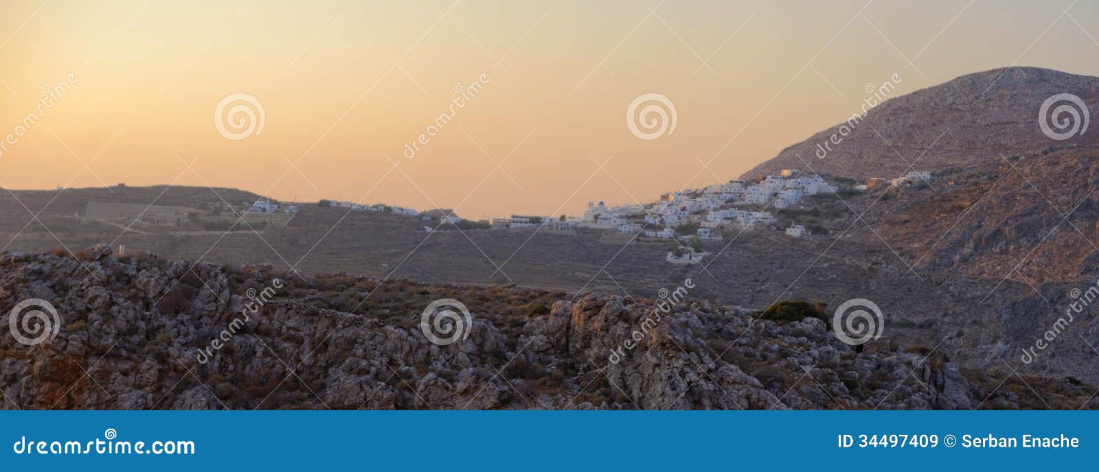 Isla De Amorgos Del Paisaje Imagen de archivo - Imagen de atrevido ...