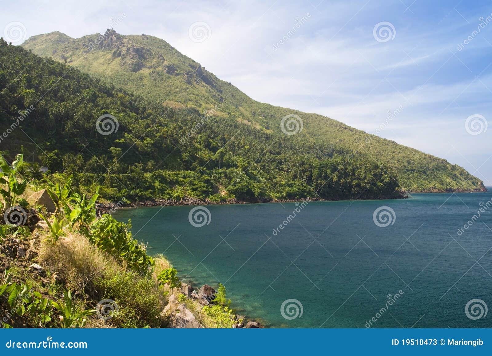 Isla de Camiguin imagen de archivo. Imagen de coco, cascada - 19510473