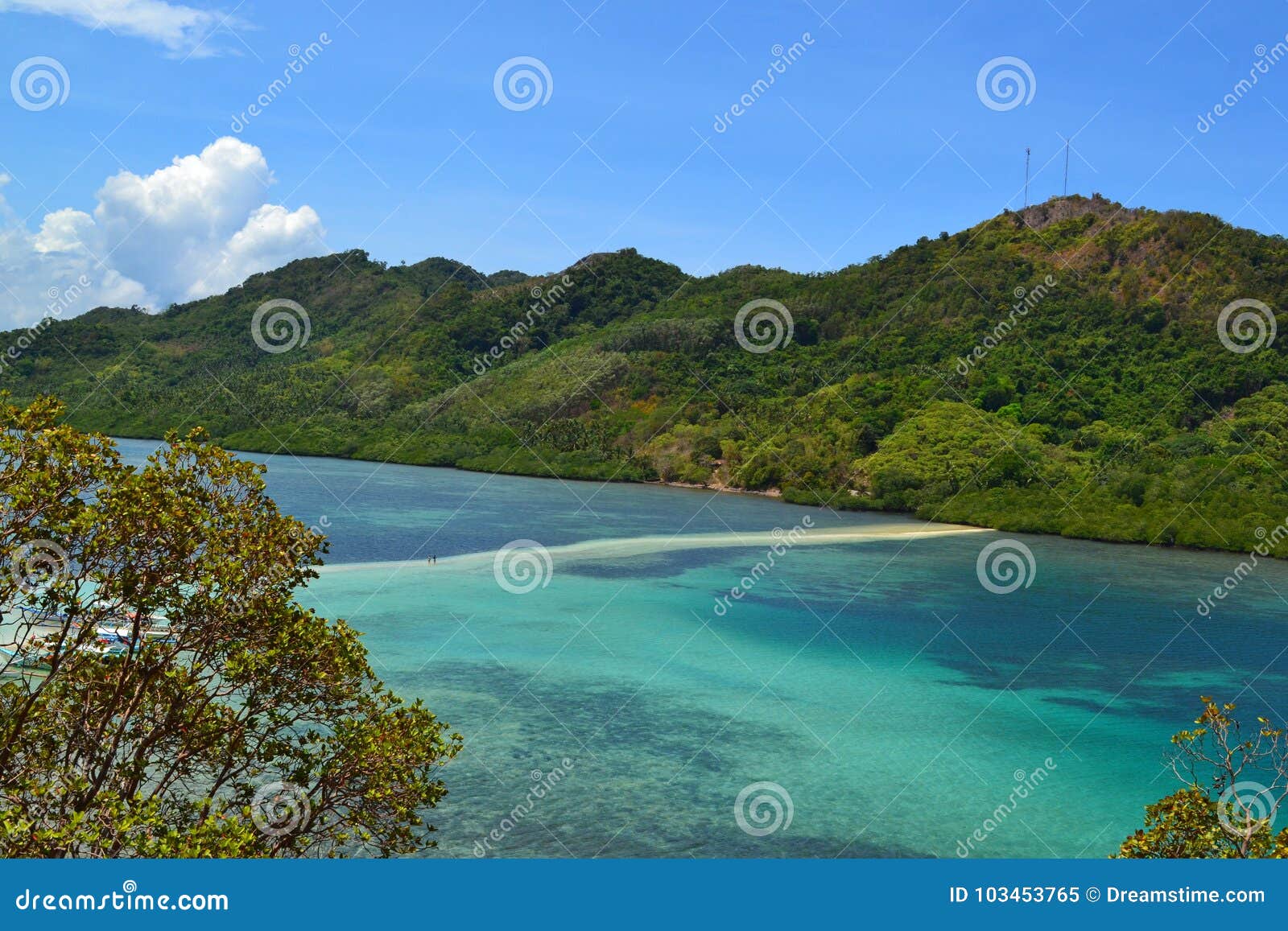 Isla De La Serpiente En Las Filipinas Imagen de archivo - Imagen de ...