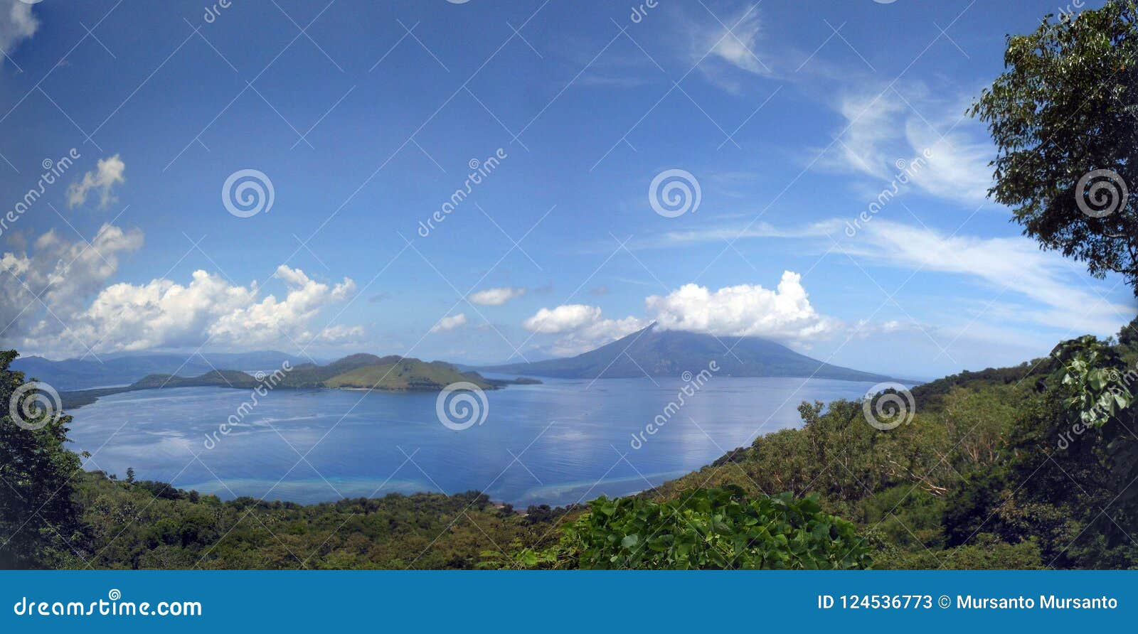 Isla de Lembata imagen de archivo. Imagen de isla, archipiélago - 124536773