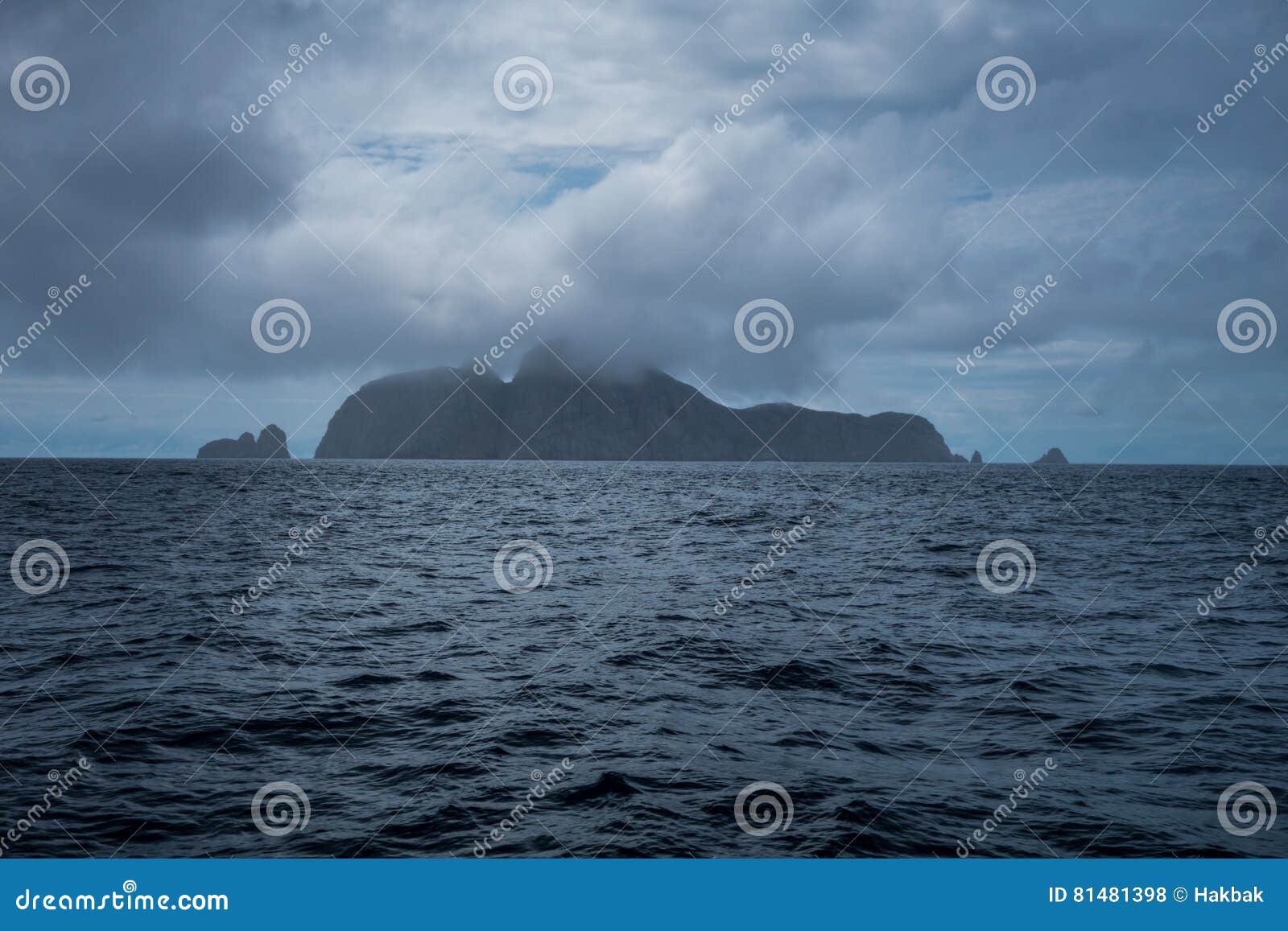 Isla de Malpelo Colombia foto de archivo. Imagen de marea - 81481398