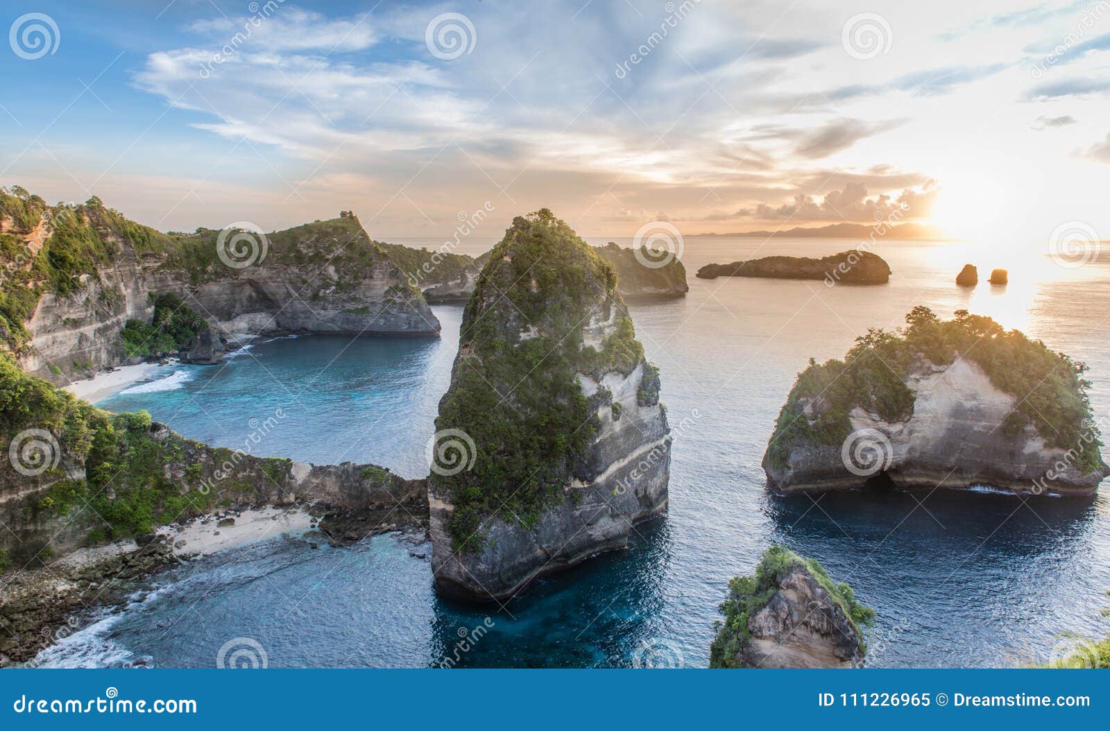Isla de Nusa Penida imagen editorial. Imagen de famoso - 111226965