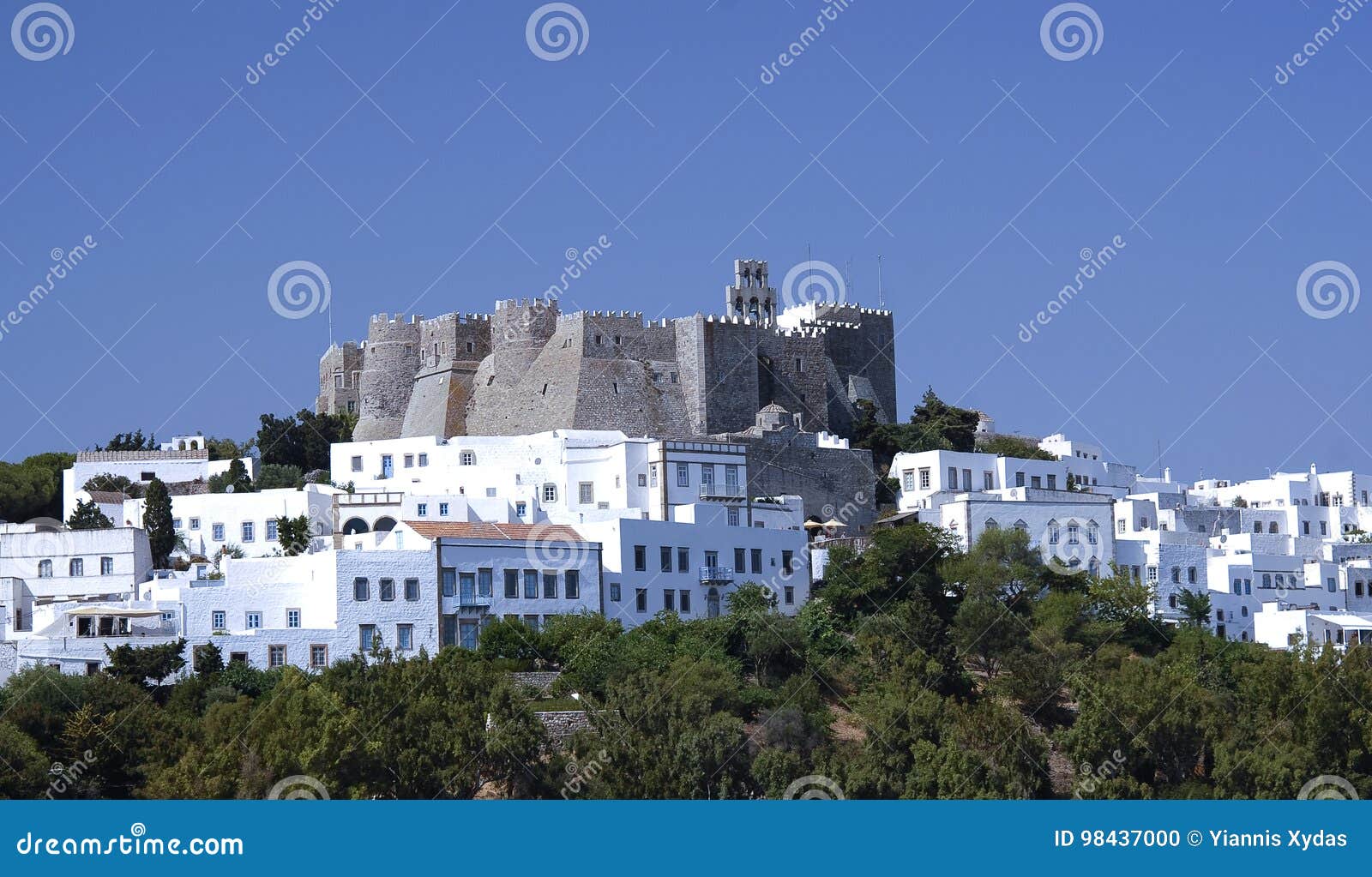 Isla de Patmos, Grecia imagen editorial. Imagen de exterior - 98437000