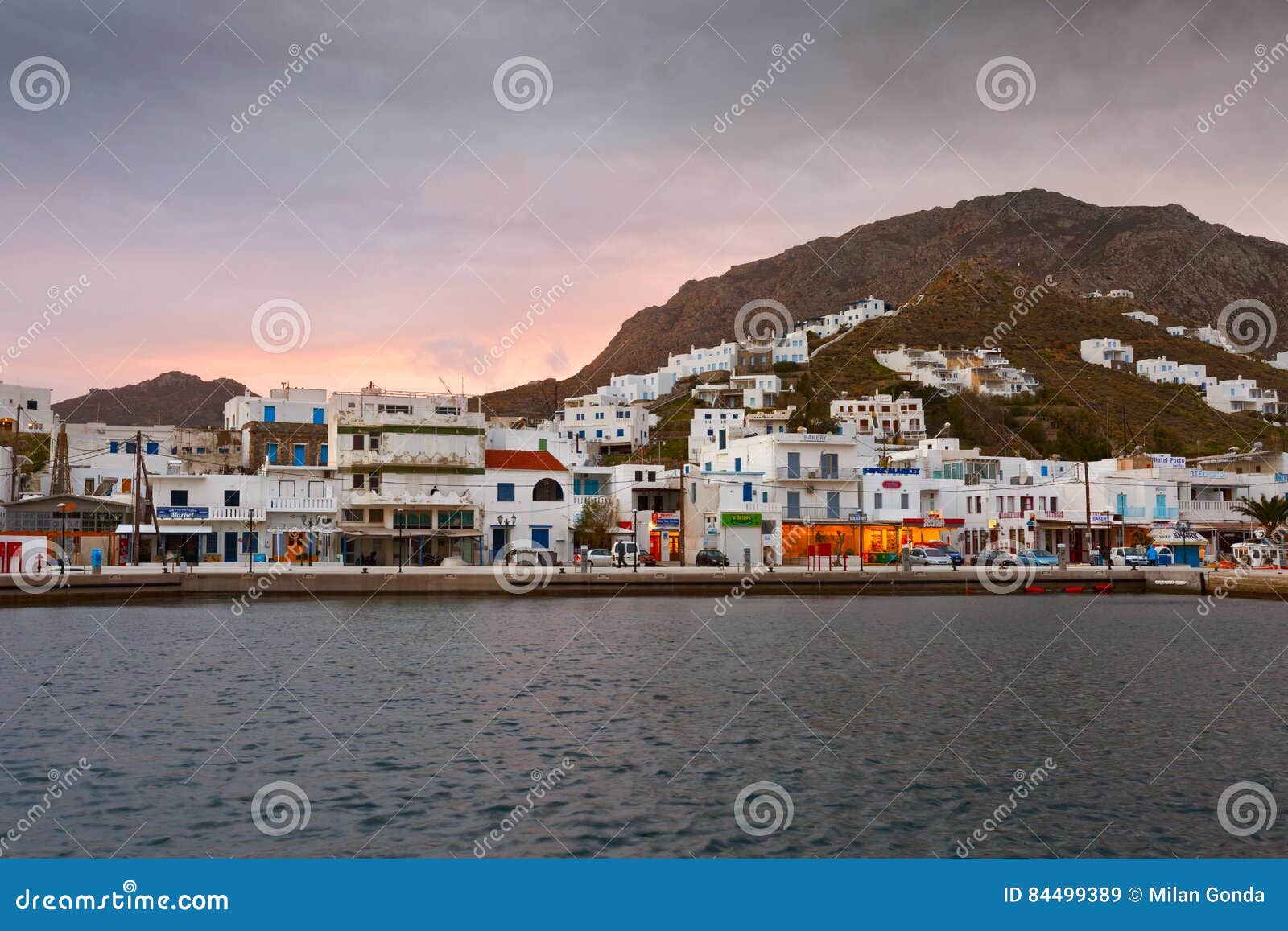 Isla de Serifos imagen de archivo editorial. Imagen de paisaje - 84499389