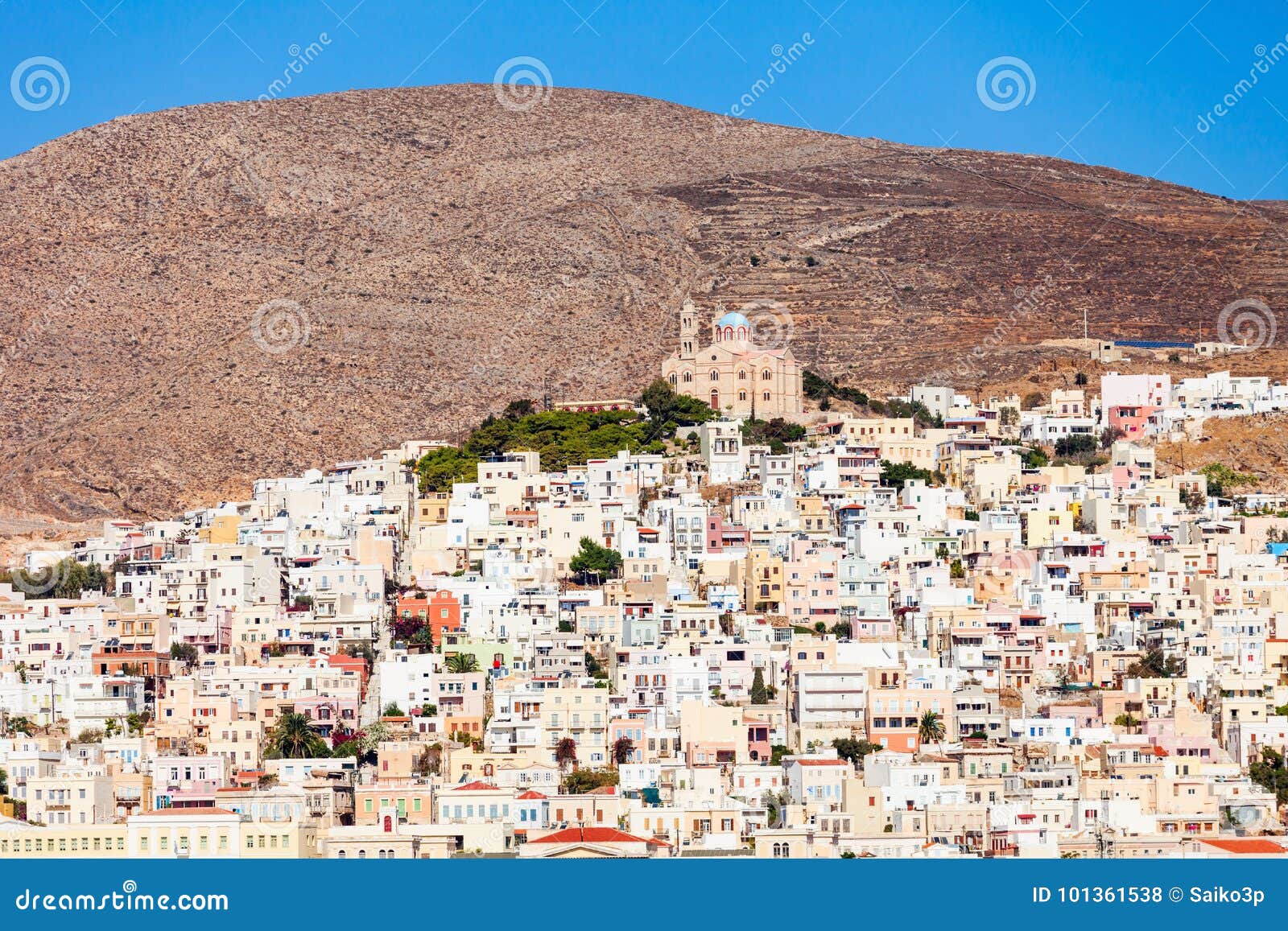 Isla de Syros en Grecia foto de archivo. Imagen de verano - 101361538