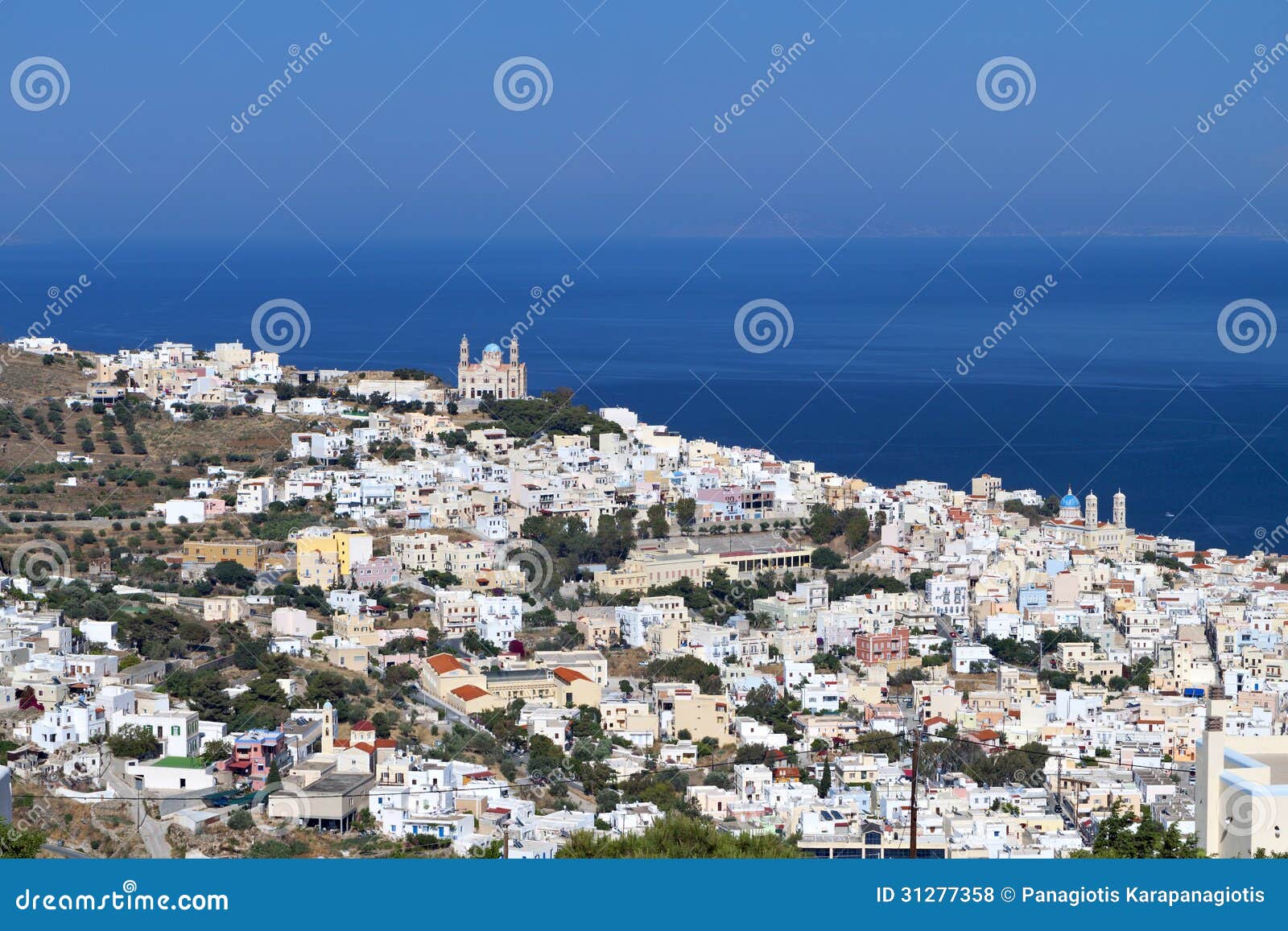 Isla de Syros en Grecia foto de archivo. Imagen de relaje - 31277358
