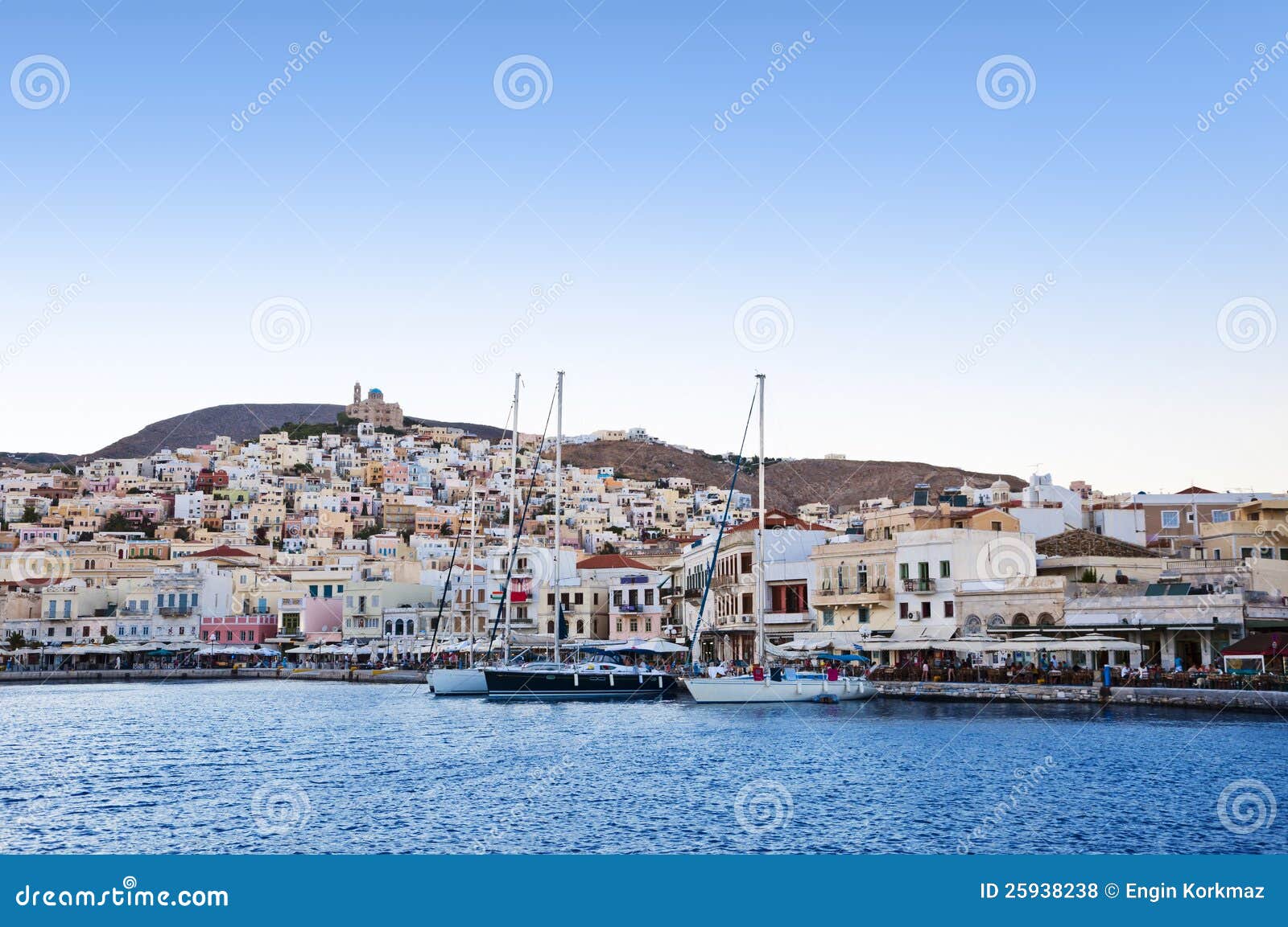 Isla De Syros (Ermoupoli), Grecia Foto de archivo - Imagen de grecia ...