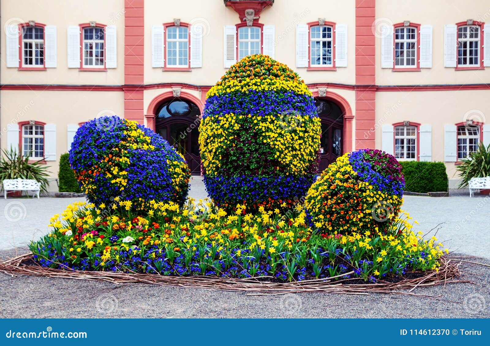 Isla Mainau de la flor foto de archivo. Imagen de parque - 114612370