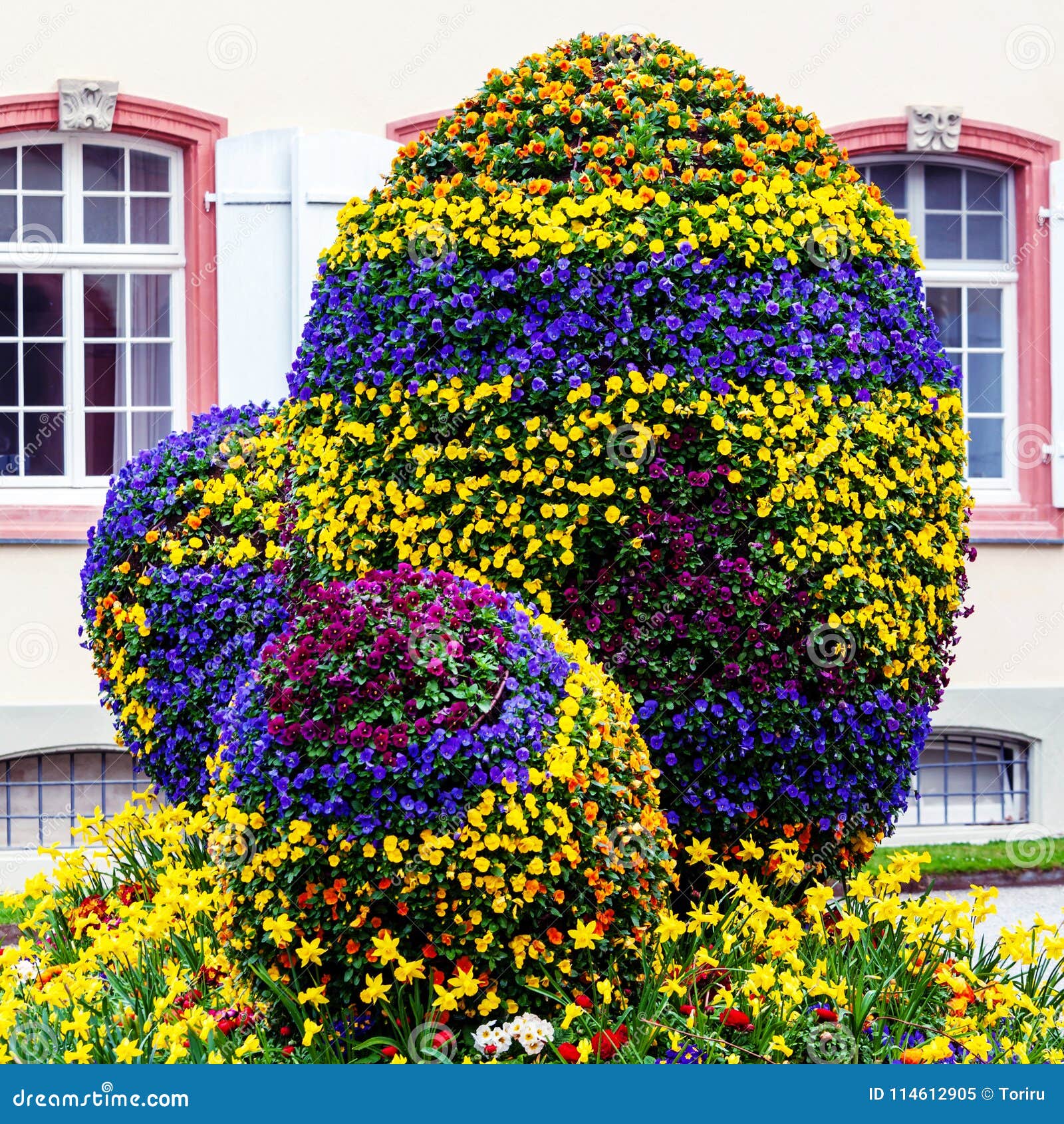 Isla Mainau de la flor imagen de archivo. Imagen de arriate - 114612905