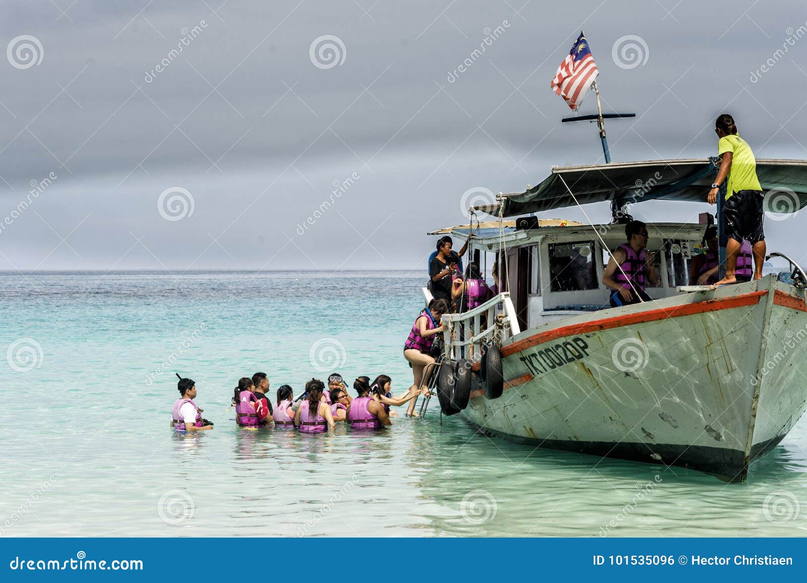 Isla Pasir Panjang De Malasia Redang Foto editorial - Imagen de ondas ...