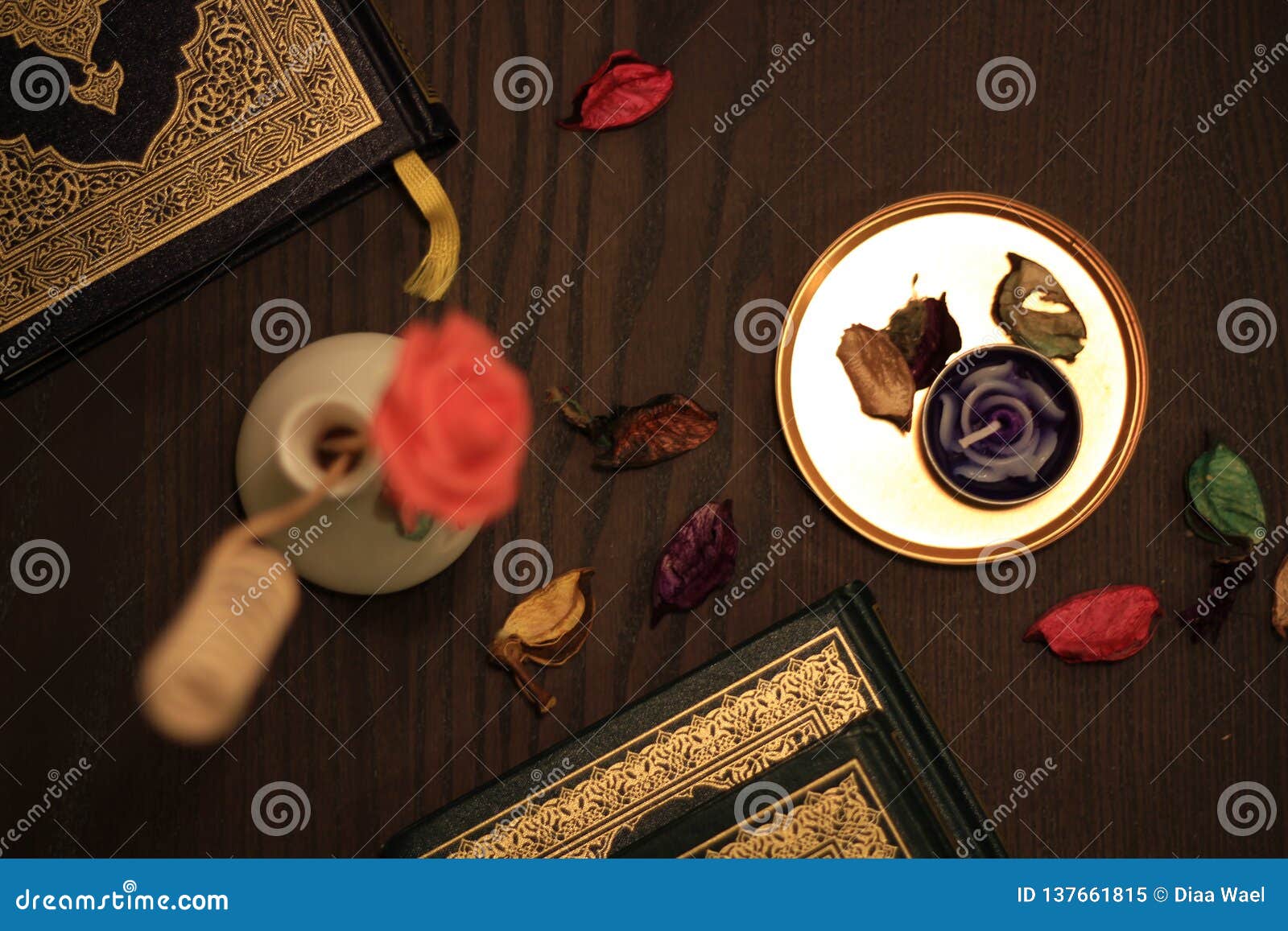 Islam santo del Quran imagen de archivo. Imagen de aprenda - 137661815