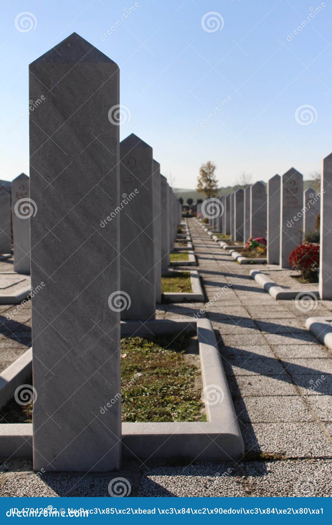 Islamic cemetary editorial photography. Image of group - 47042832