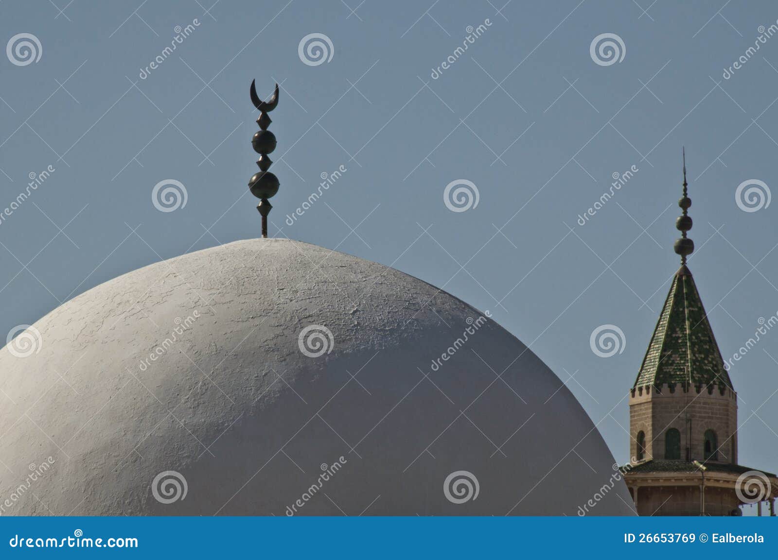 Islamic Crescent On Mosque Royalty Free Stock Images - Image: 26653769