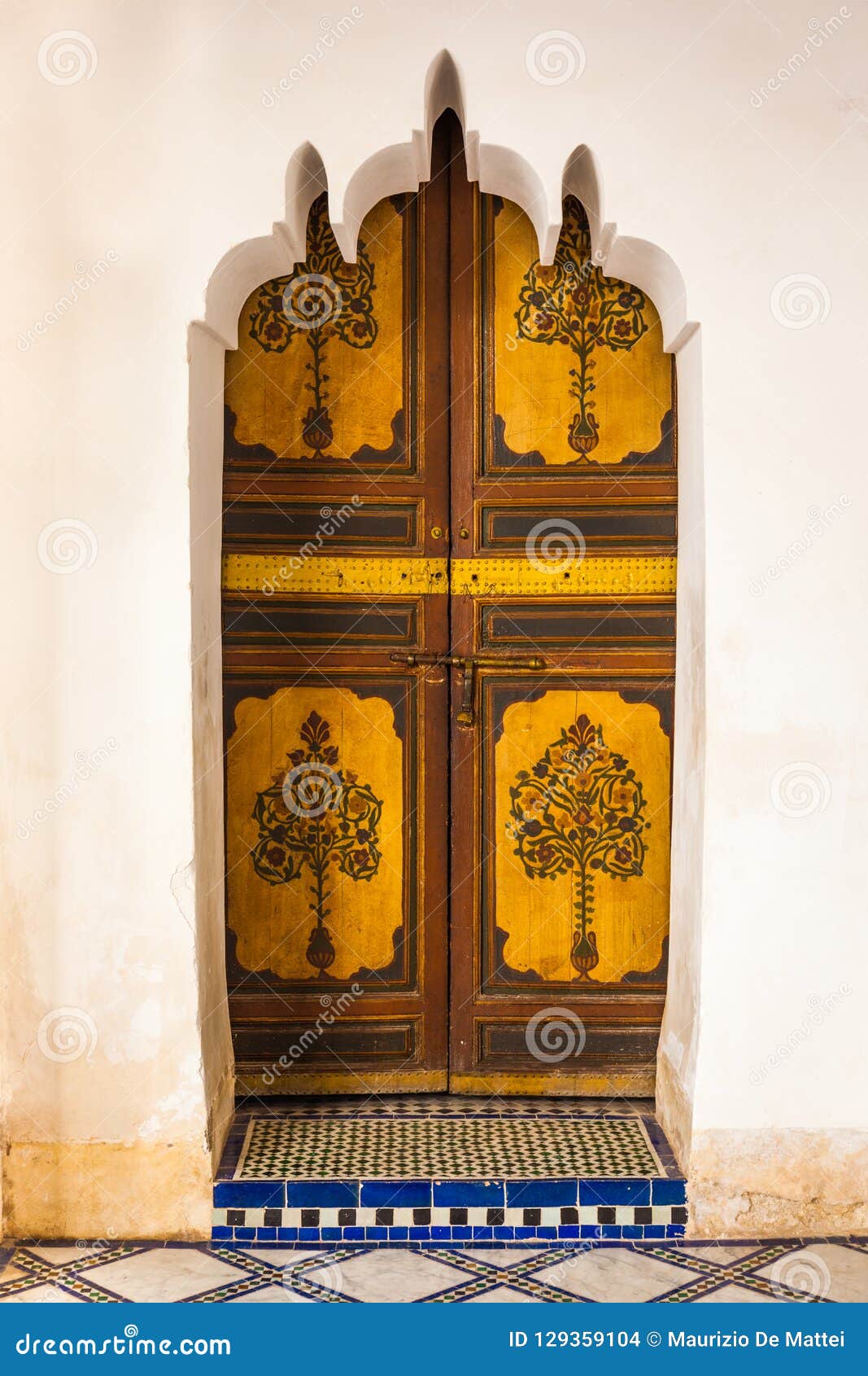Beautiful Islamic Door with Floral Decorations Stock Photo - Image of ...