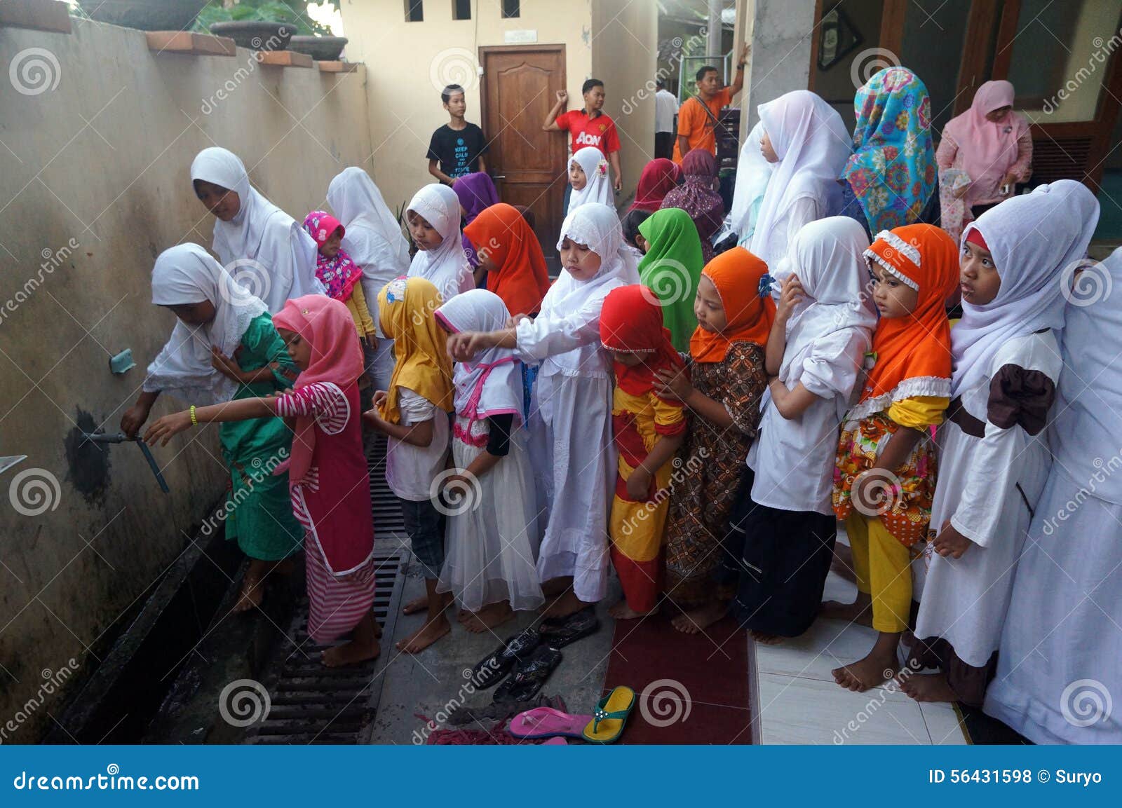 Islamic Elementary School Students Editorial Stock Photo - Image of ...