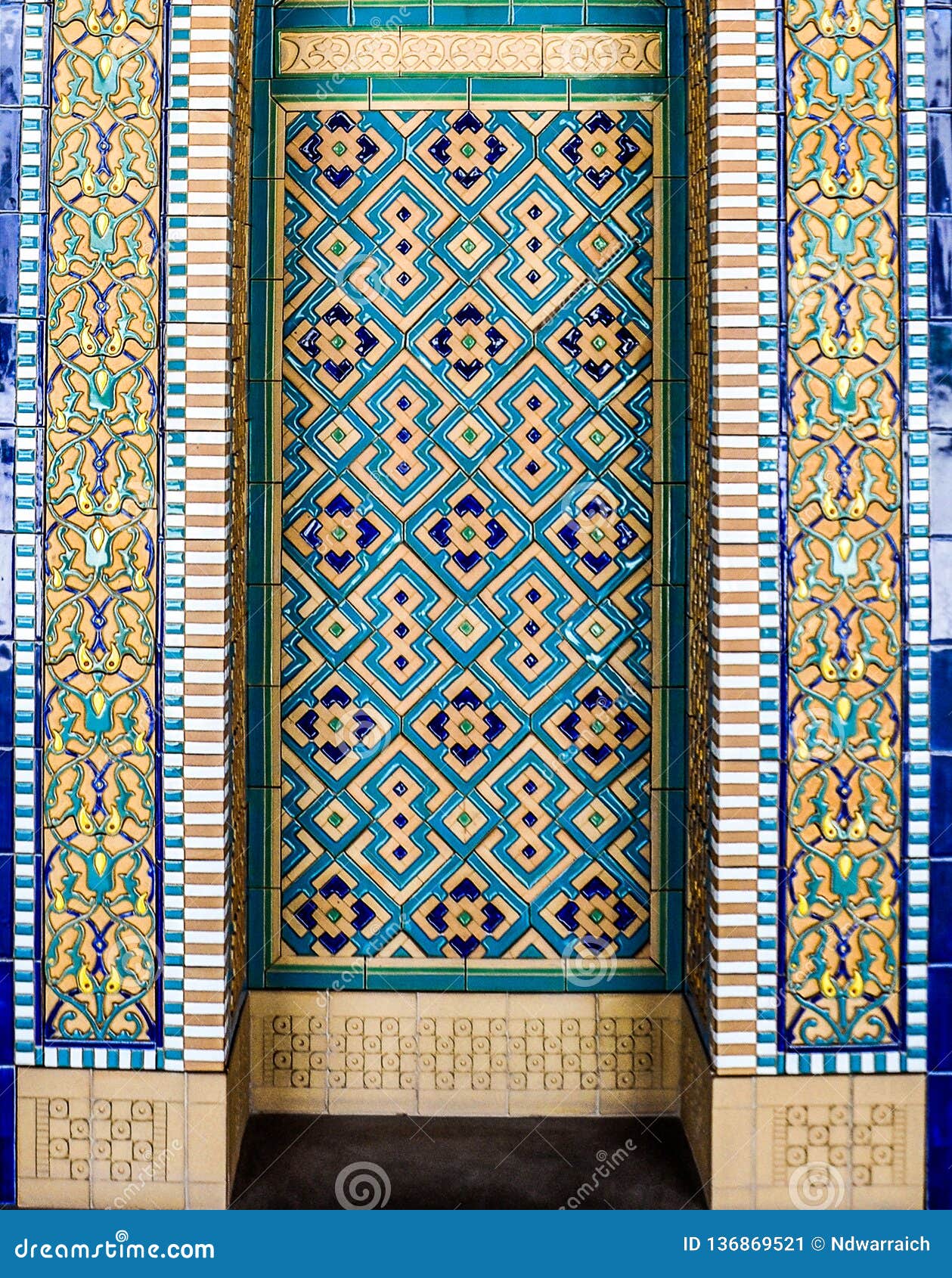 1,699 Islamic Mosaic Pattern Blue Tiles Photos - Free & Royalty-Free ...