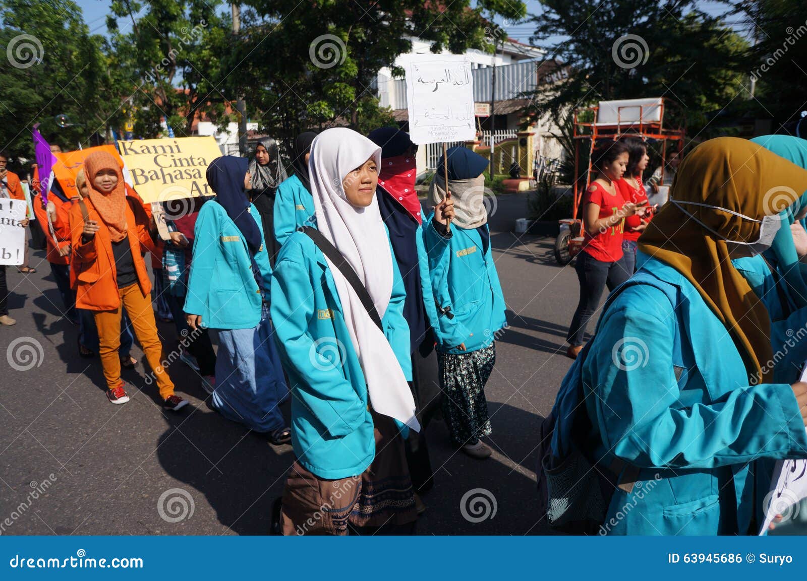 Islamic student editorial photo. Image of indonesia, city - 63945686