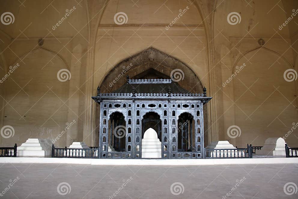 Islamic Tomb stock image. Image of destination, landmark - 11010783