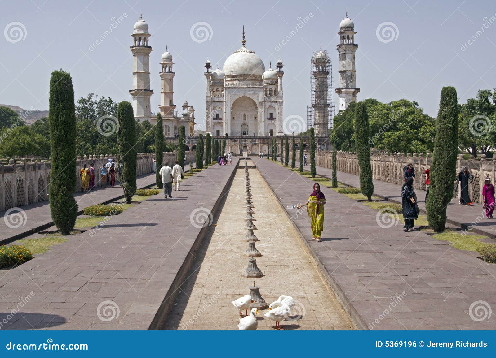 Islamic Tomb editorial photo. Image of indian, tomb, aurangabad - 5369196