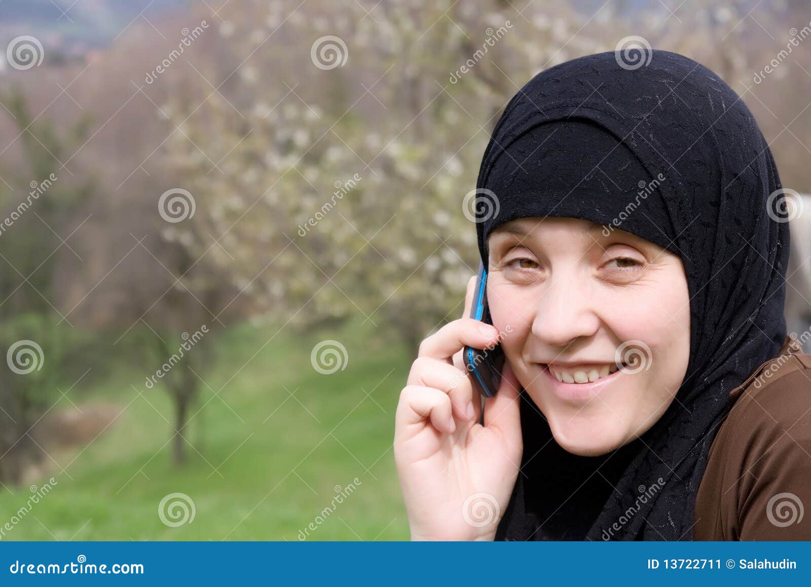 Islamic Woman Talking with Mobile Stock Image - Image of hijab, muslim ...