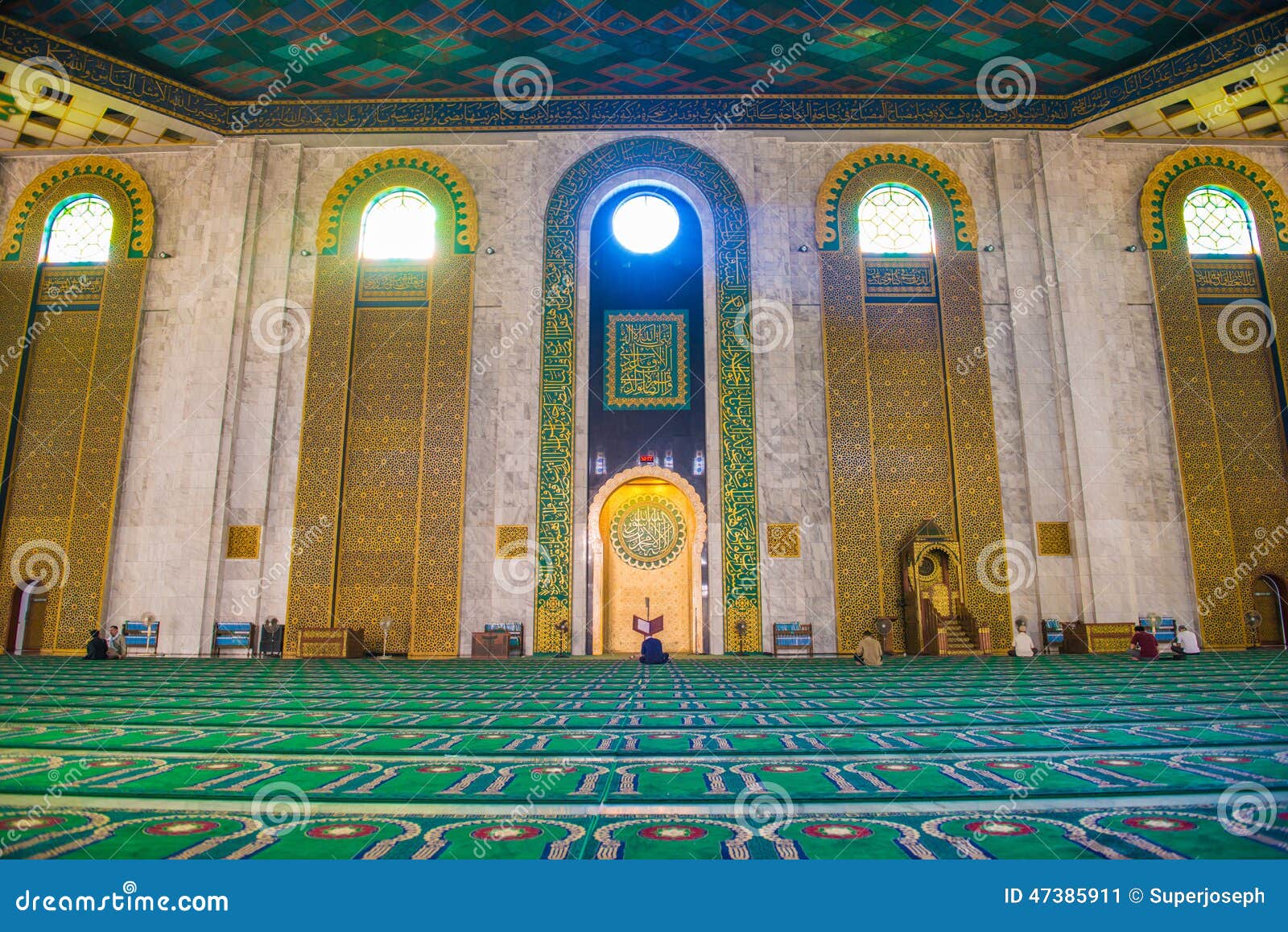 Islamitisch gebed stock afbeelding. Image of architectuur - 47385911