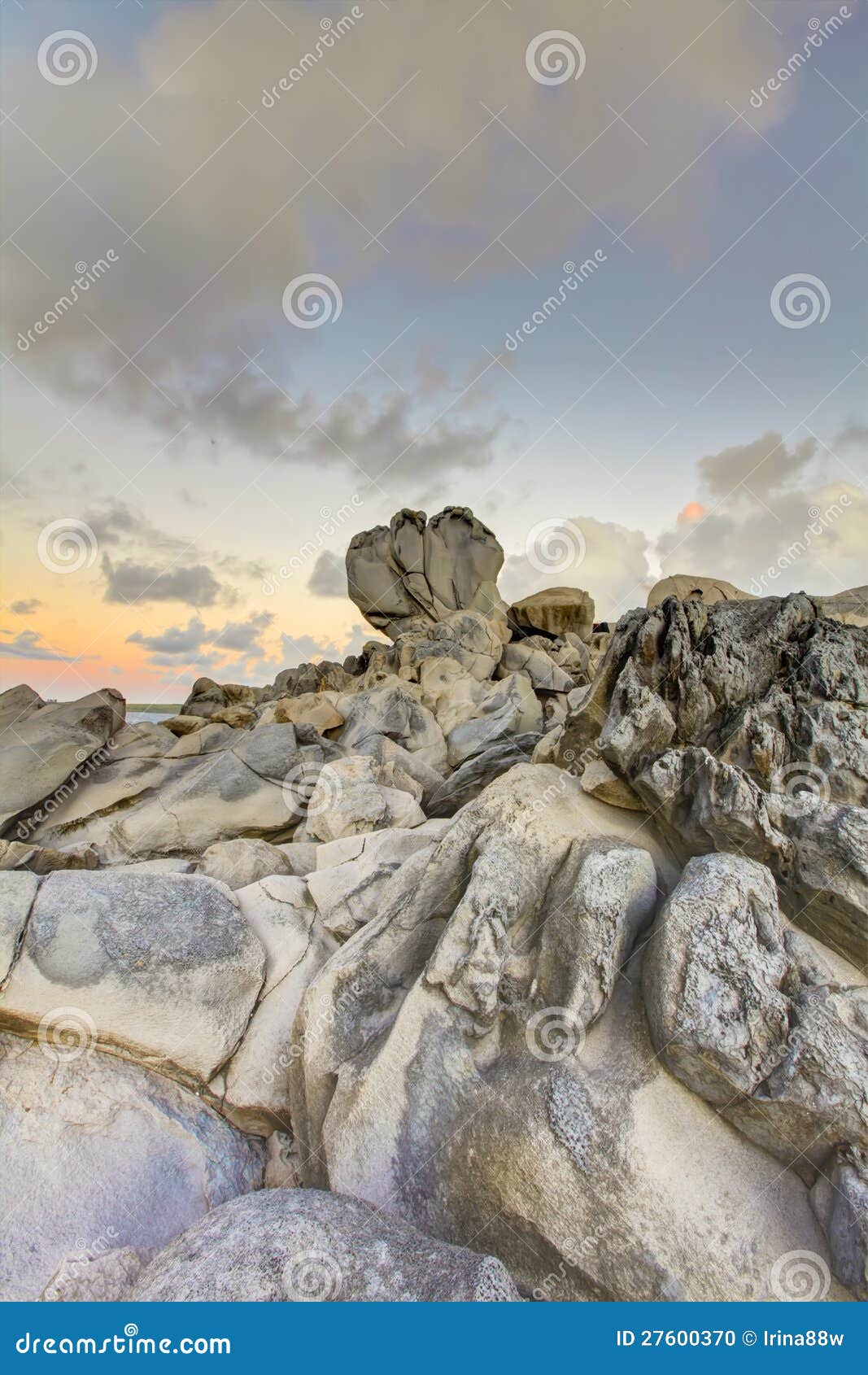 Island Maui Large Lava Rocks. Stock Photo - Image of maui, horizon ...