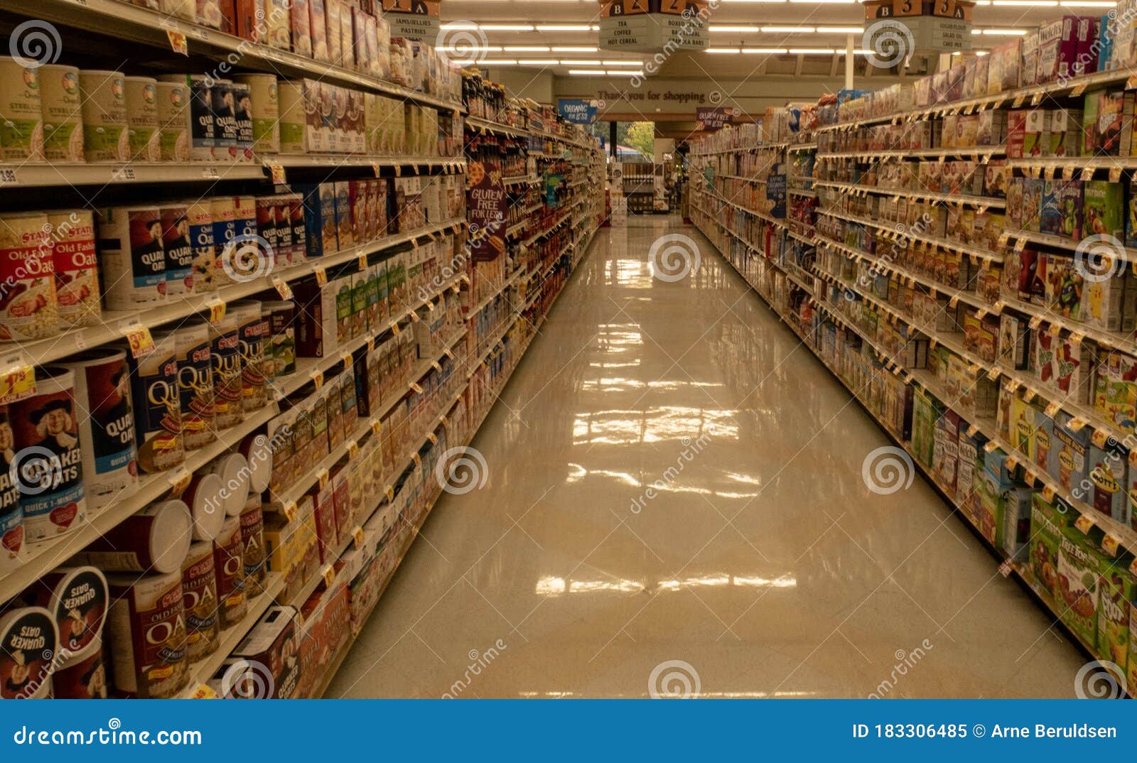 An Isle at the Local Grocery Store Editorial Image - Image of display ...