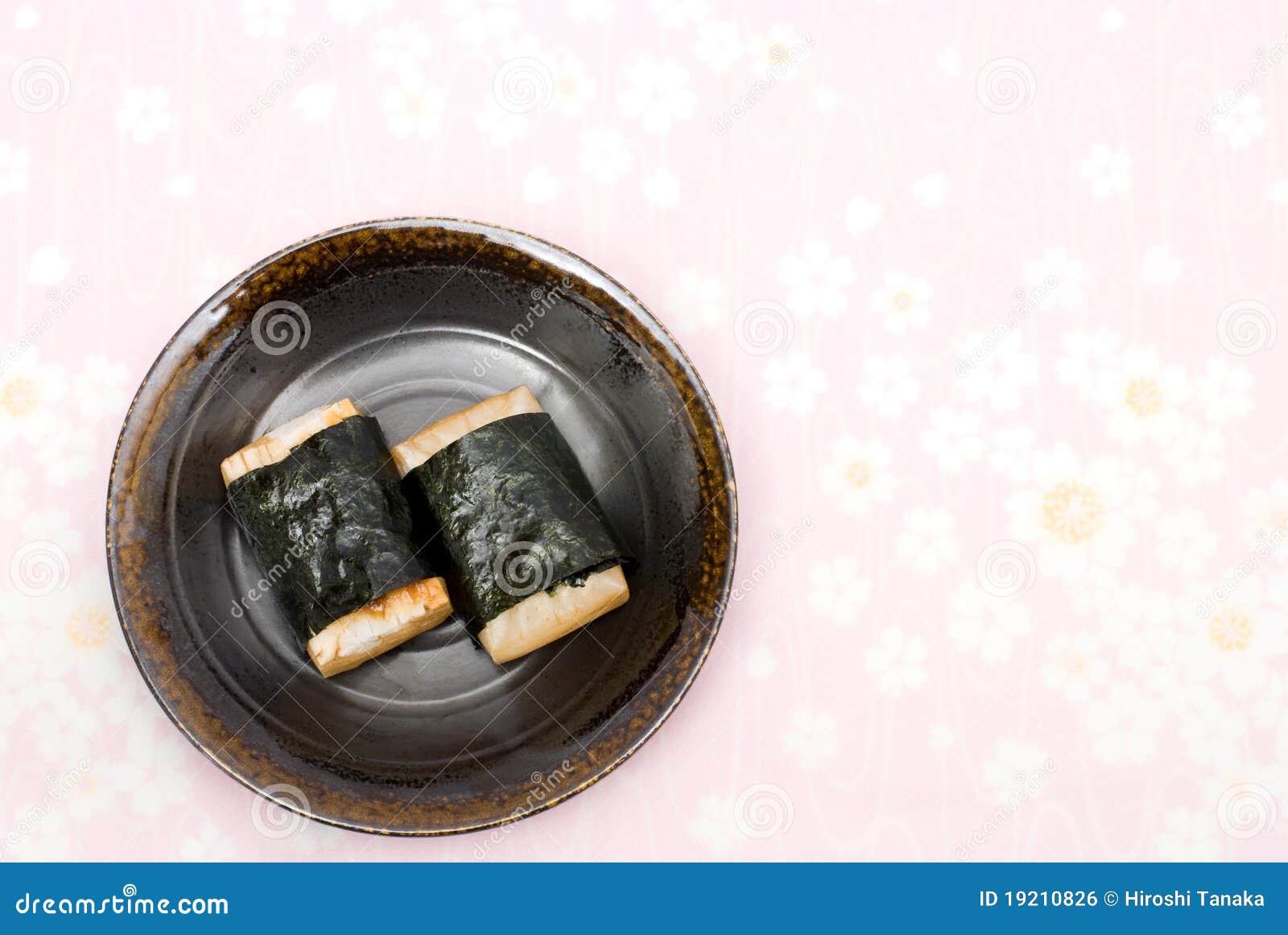 Isobeyaki, Grilled Mochi Japanese Rice Cake Wrapped In Nori Seaweed ...