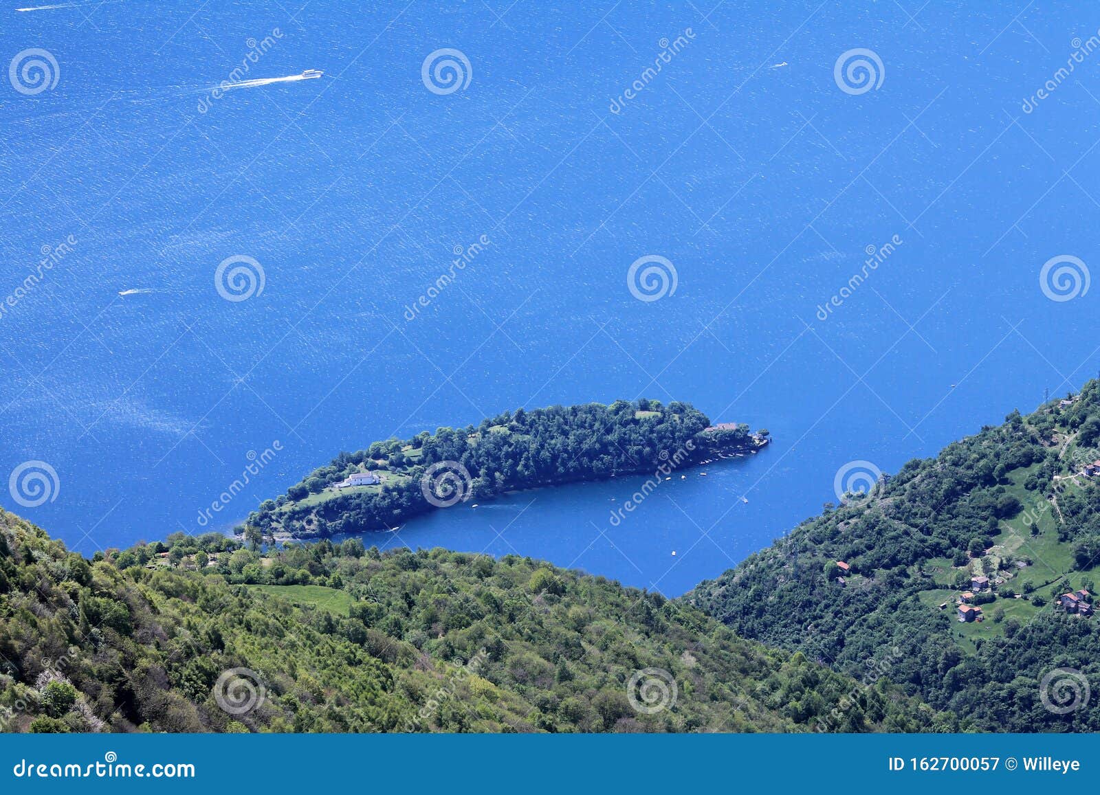 Isola Comacina on Lake Como Stock Image - Image of architecture, lake ...