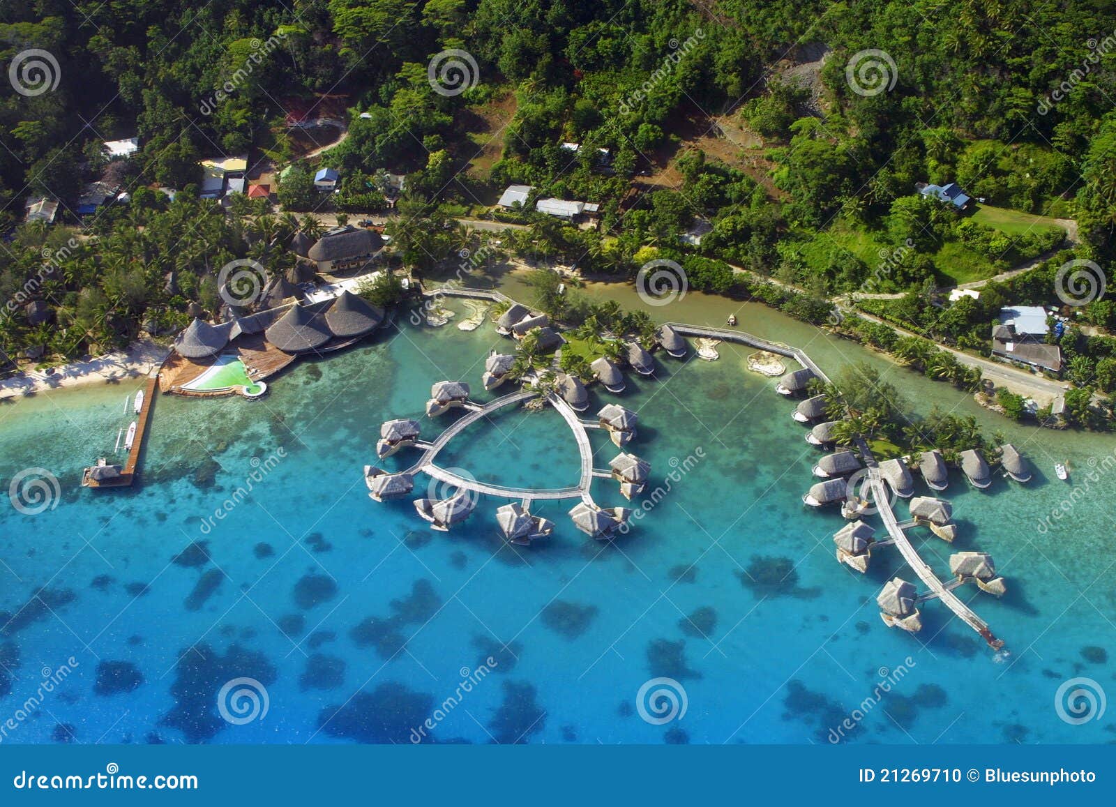Isola di Bora Bora fotografia stock. Immagine di destinazioni - 21269710