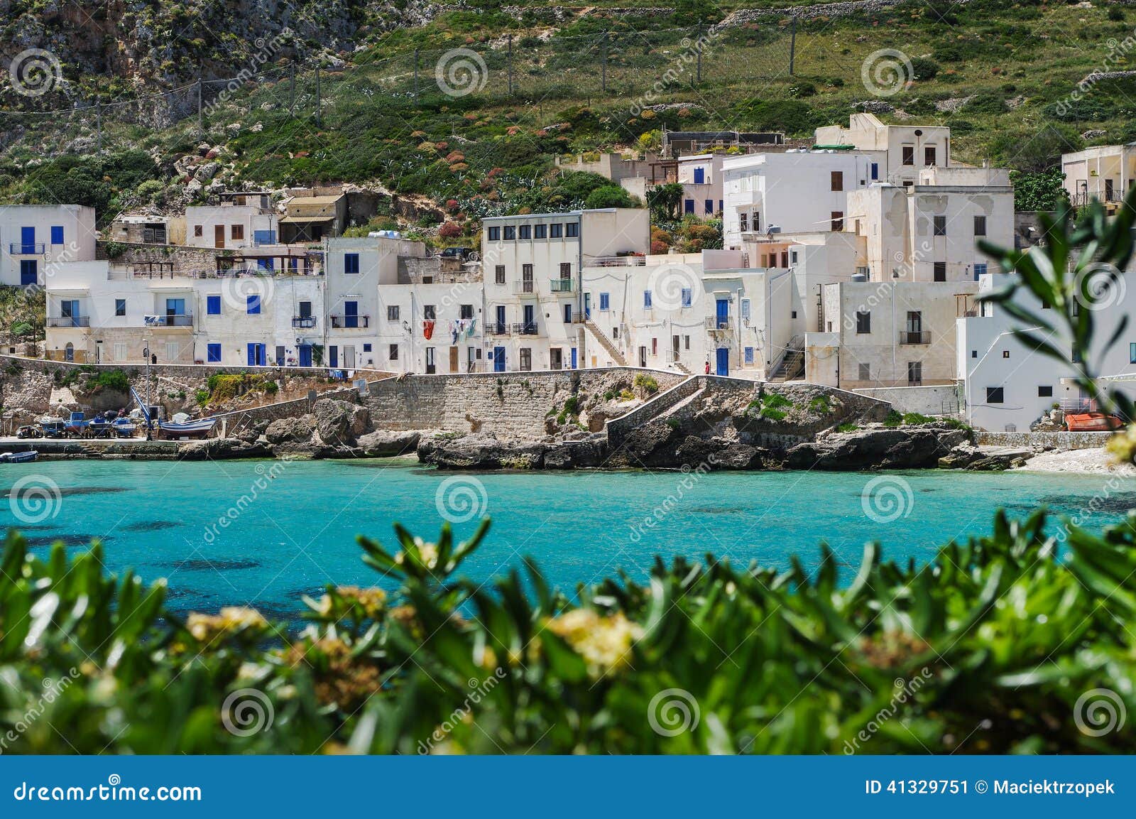 Isola di Levanzo fotografering för bildbyråer. Bild av vänlig - 41329751
