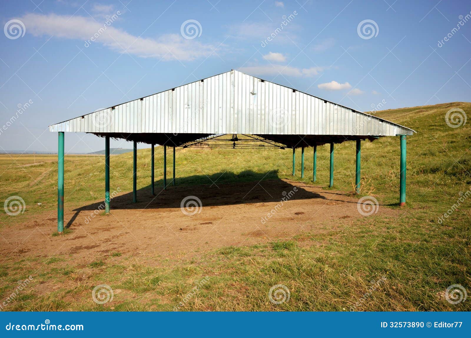 Isolated barn stock photo. Image of barn, nature, outdoor - 32573890