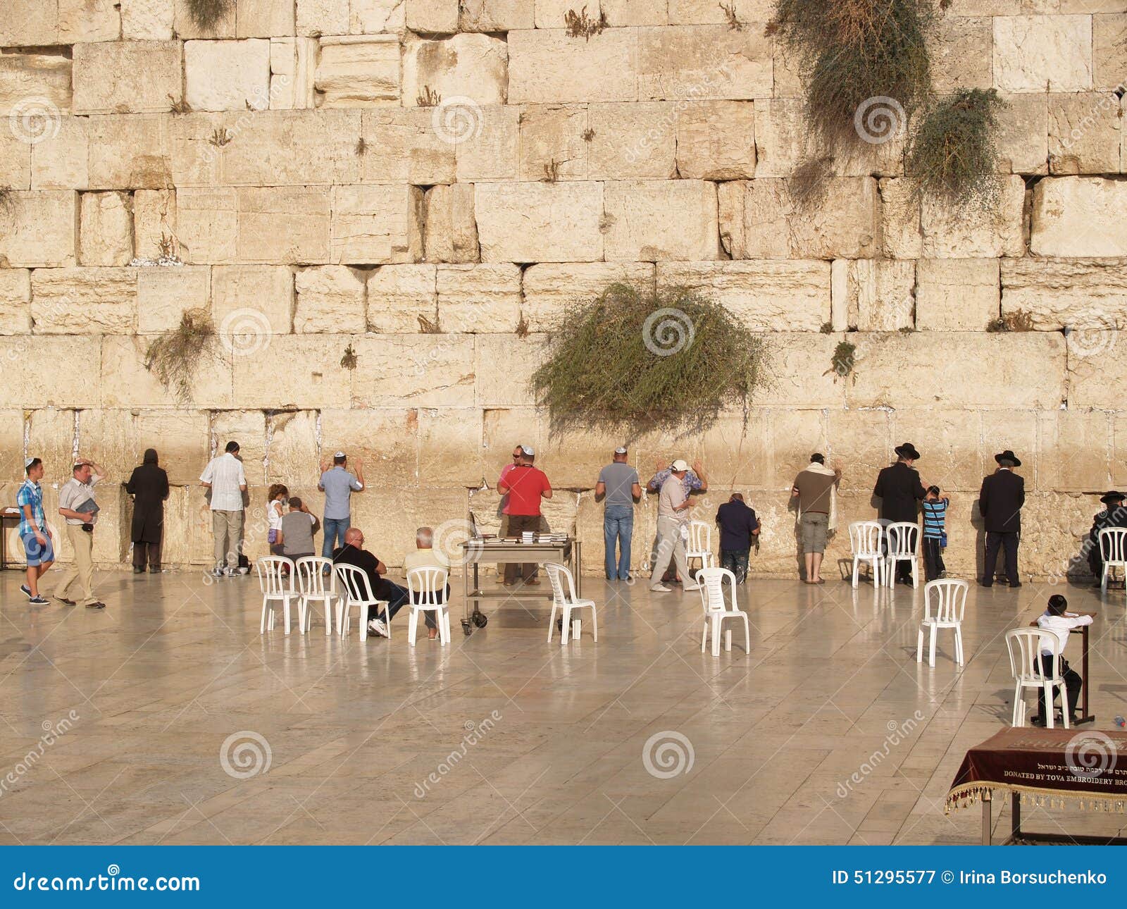 Israel. Men at the Wailing Wall in Jerusalem Editorial Photography ...