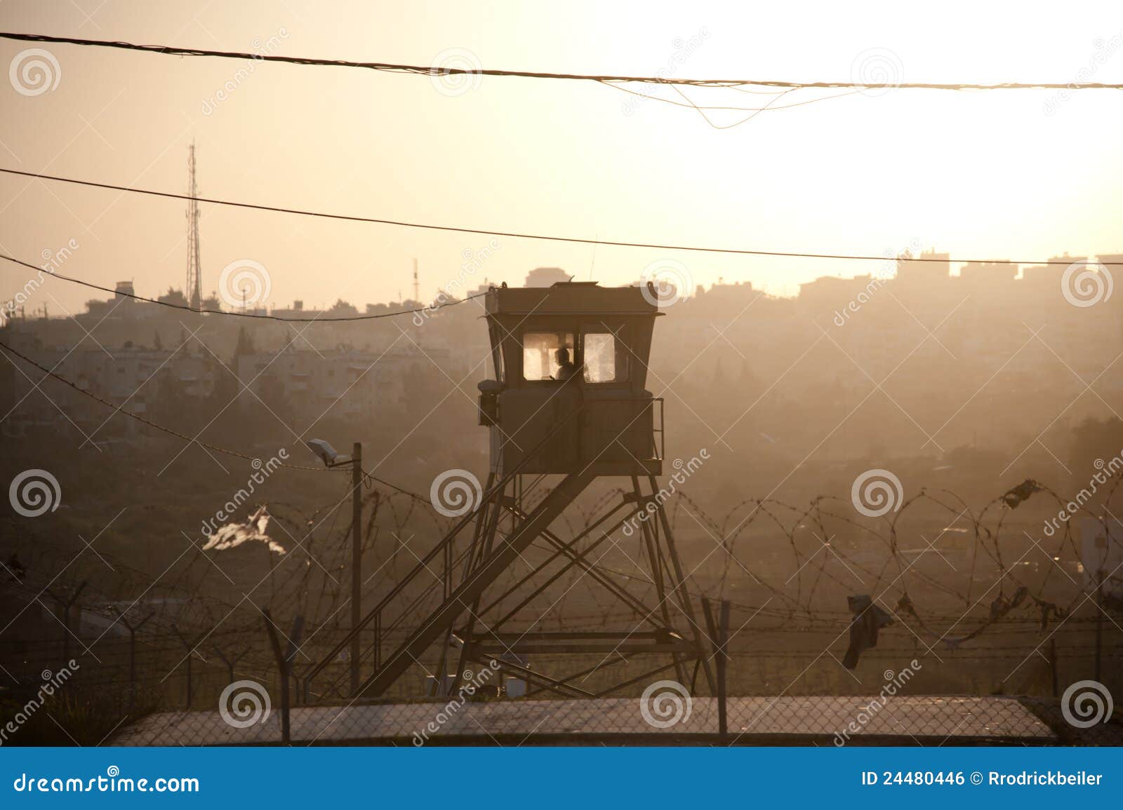 Israeli Military Watchtower Editorial Photo - Image of fence, hebron ...