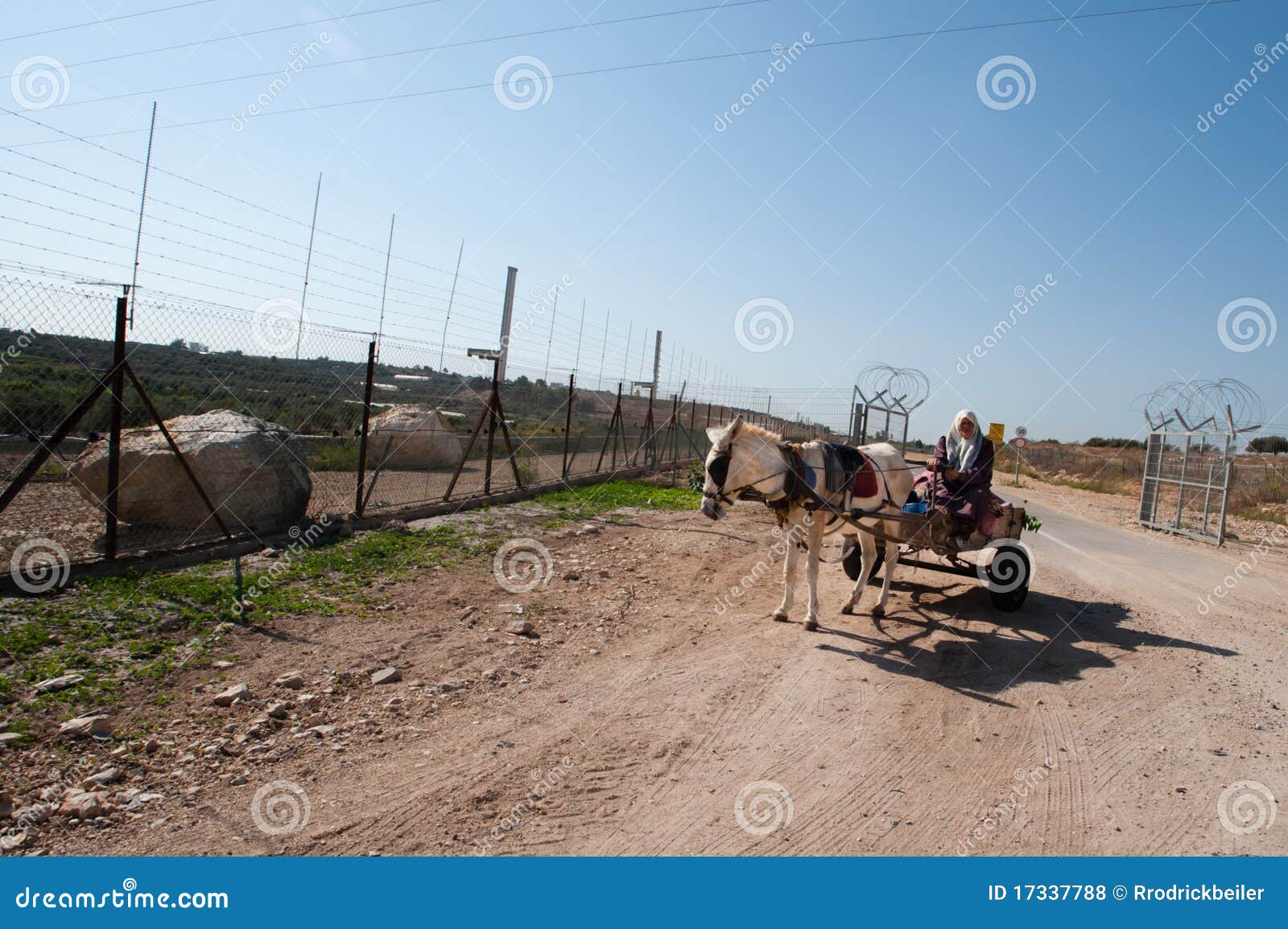 Israeli Separation Barrier editorial stock photo. Image of fence - 17337788
