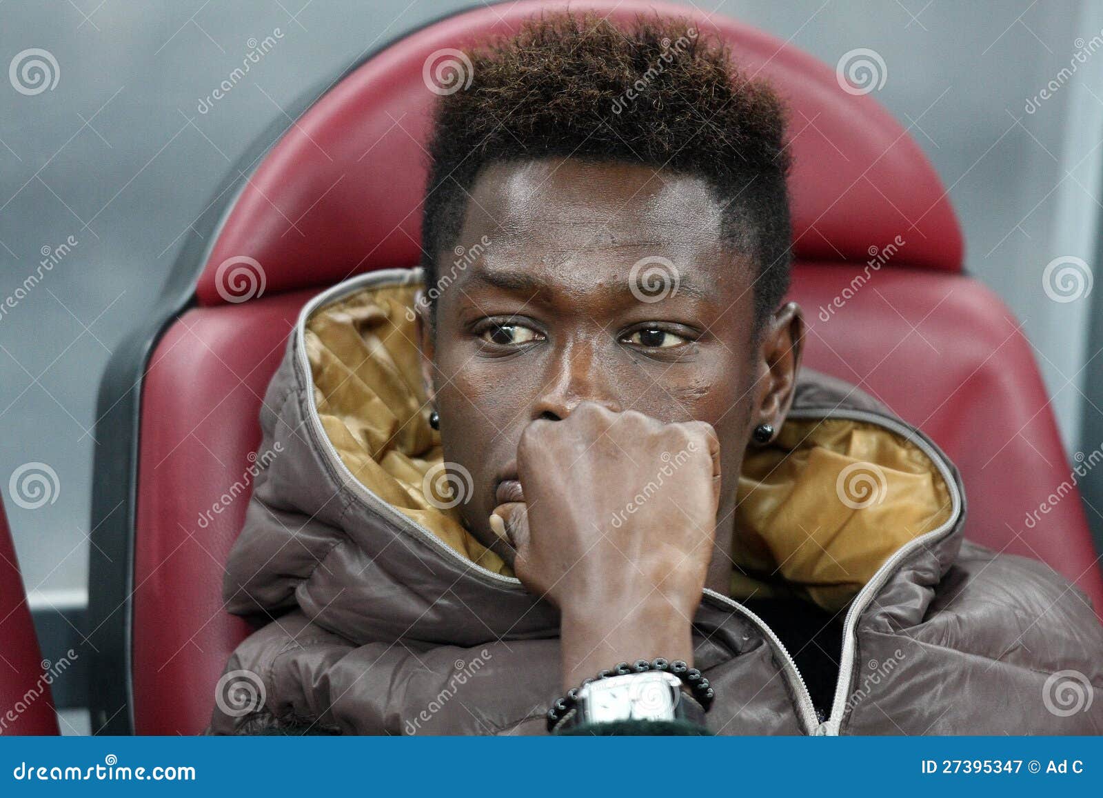 Issa Ba editorial photography. Image of night, flags - 27395347