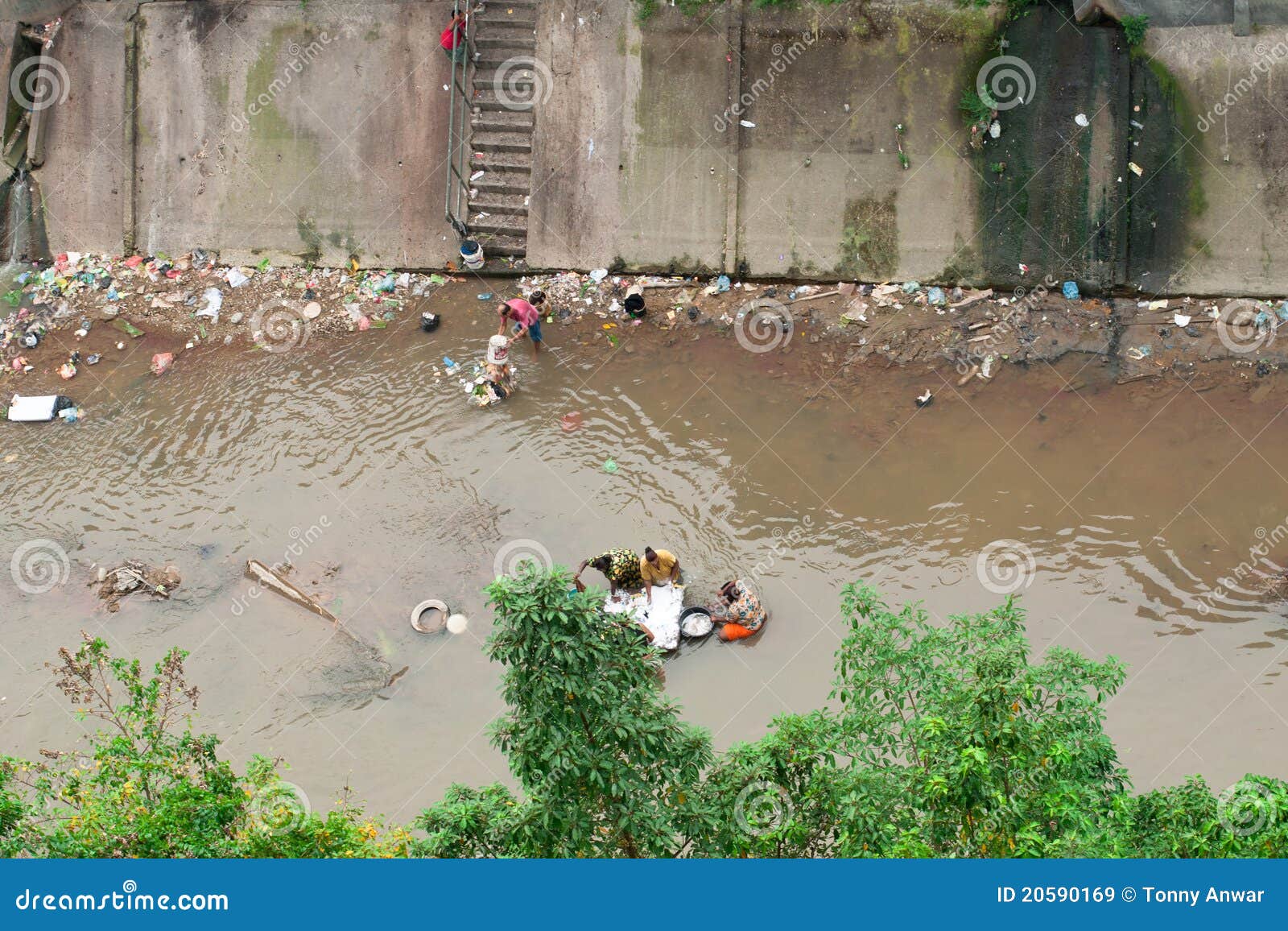 Issue of Poverty editorial stock image. Image of communal - 20590169