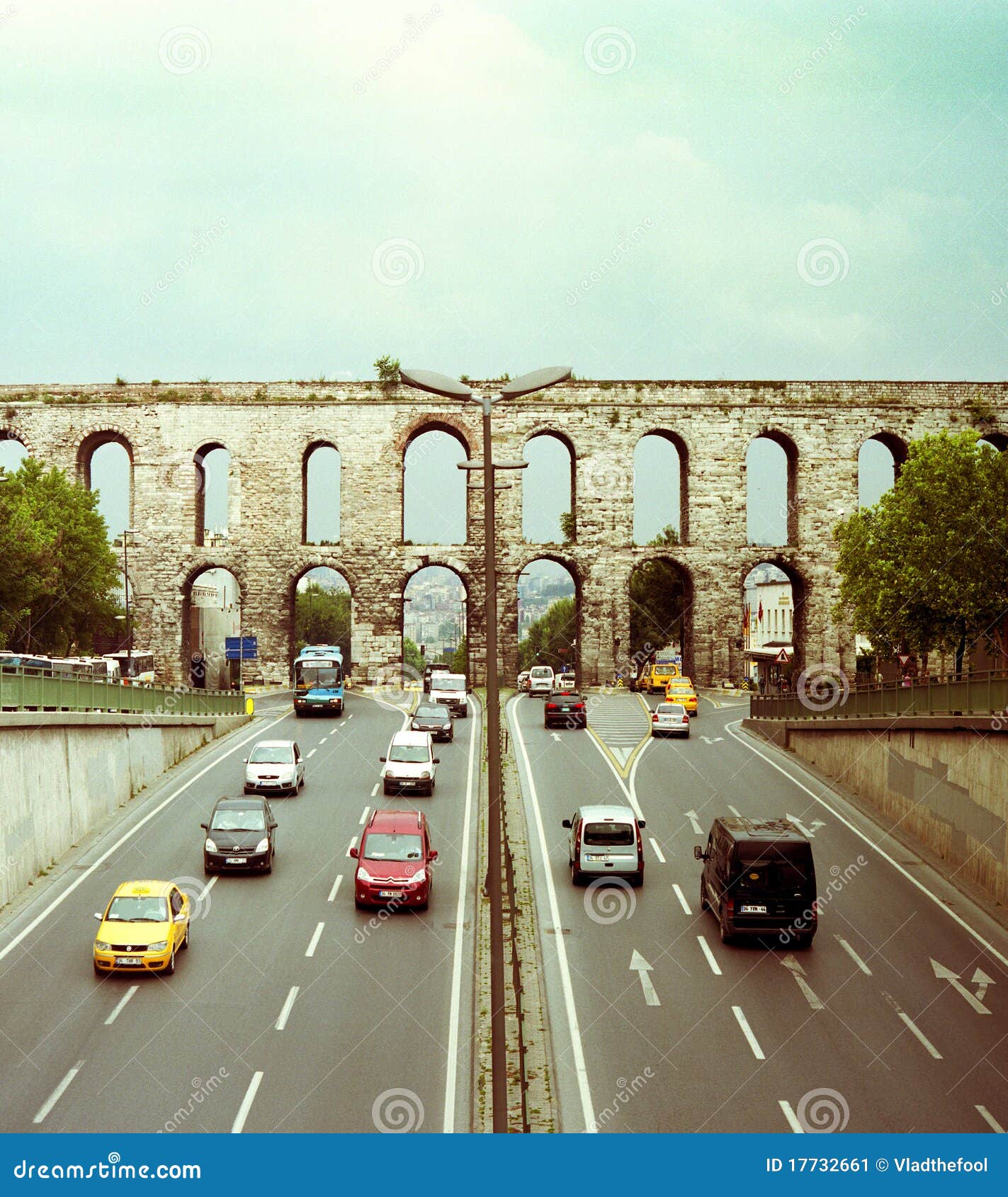 Istanbul aqueduct editorial photo. Image of food, city - 17732661