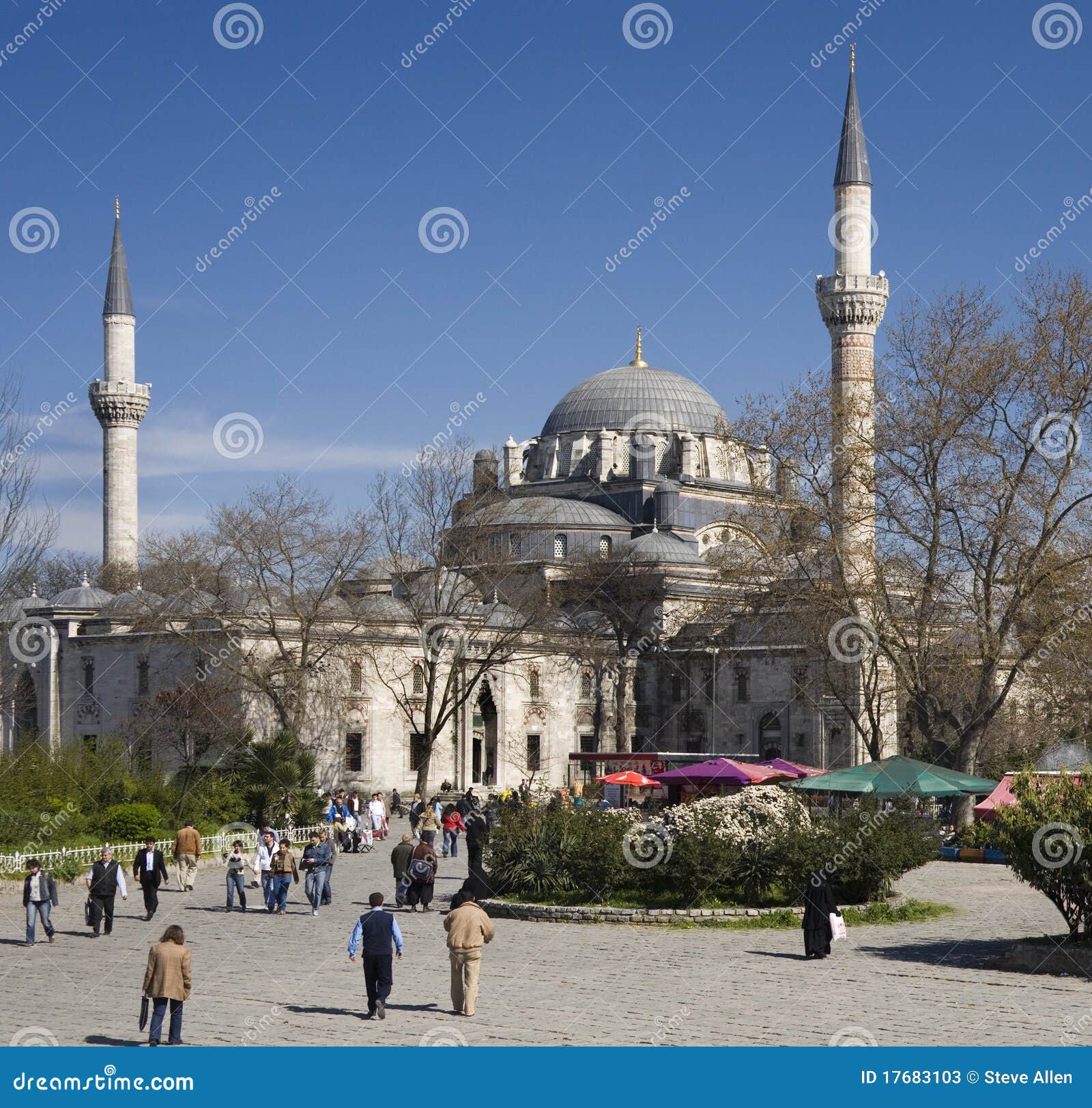 Istanbul - Beyazit Mosque - Turkey Editorial Stock Photo - Image of ...